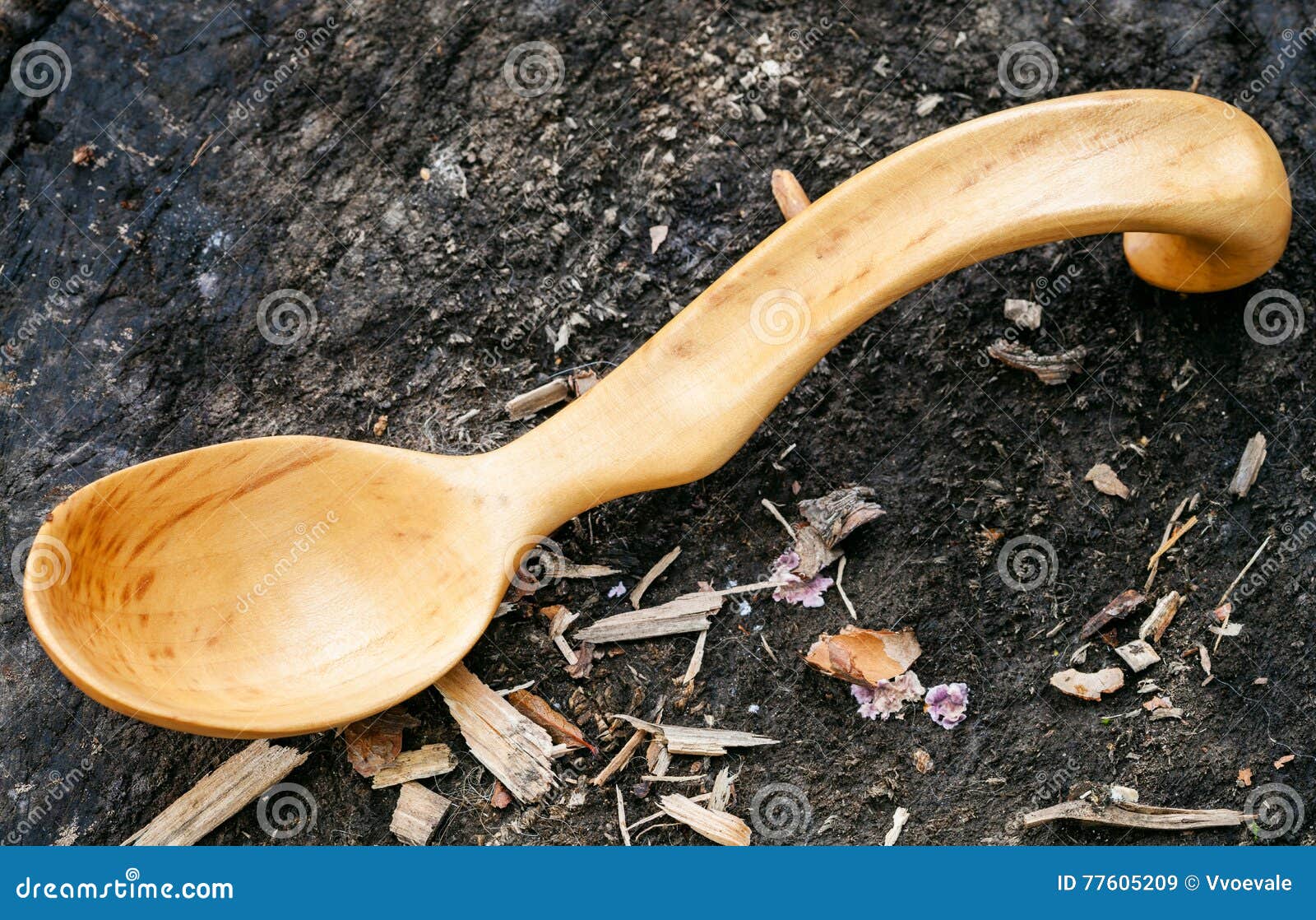 Cuchara De Madera Tradicional Tallada De La Madera Del Espino Imagen de ...