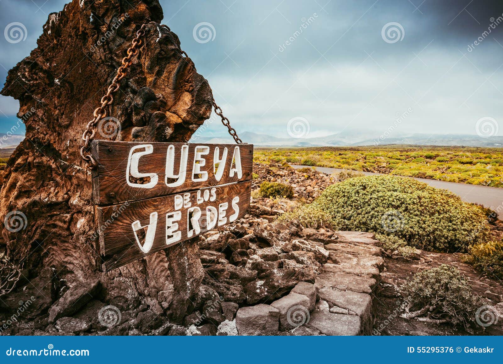 Cueva de los Verdes Cave 库存照片. 图片 包括有 异乎寻常, 石头, 最小值, 旅游业 - 55295376
