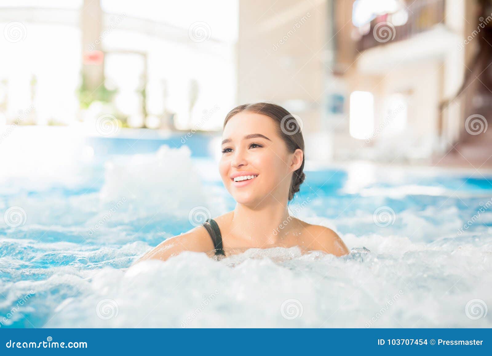 Cuidado apacible foto de archivo. Imagen de gente, turismo - 103707454