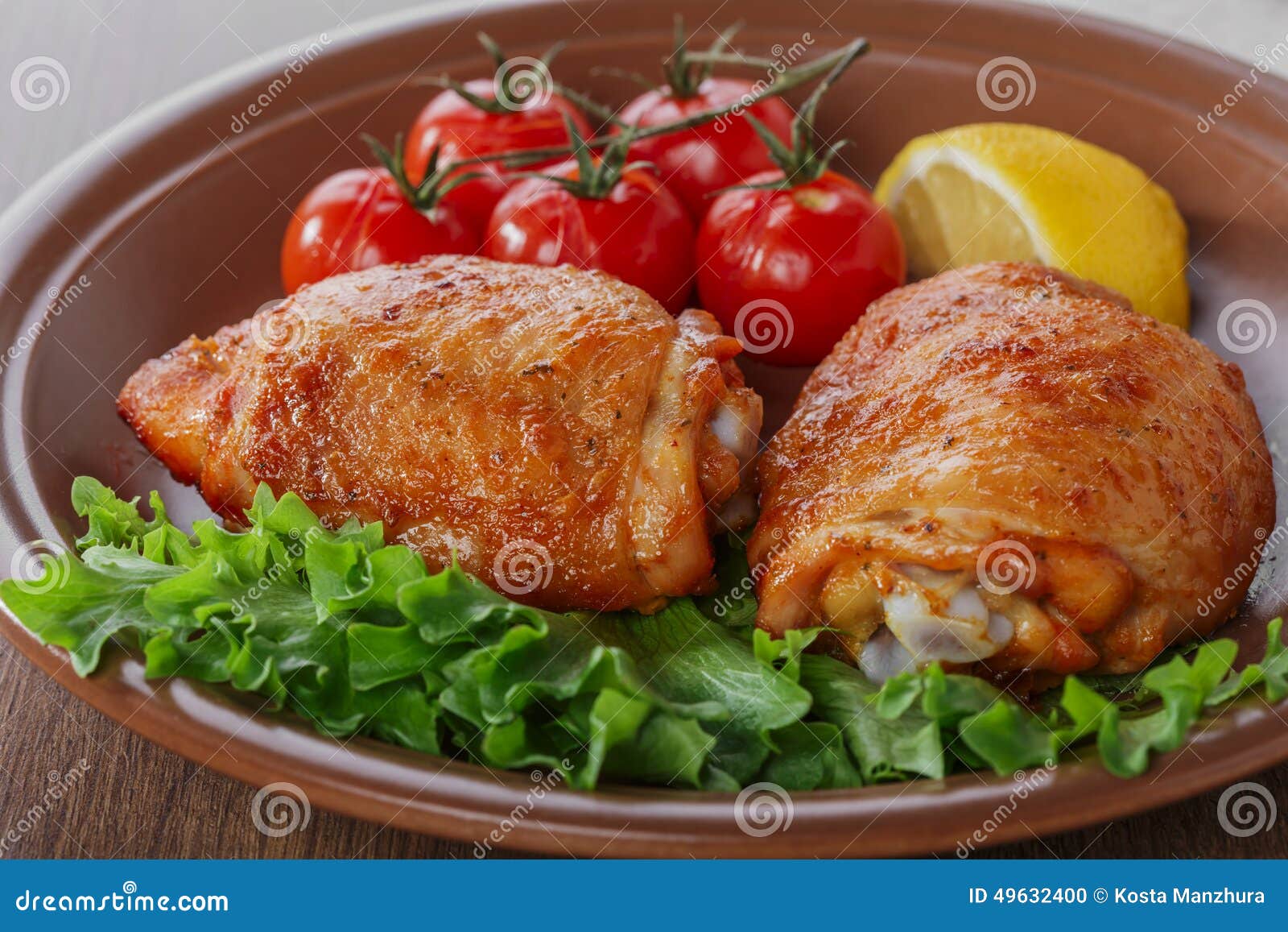 Cuisse Cuite Au Four De Poulet Photo stock - Image du gril, volaille ...