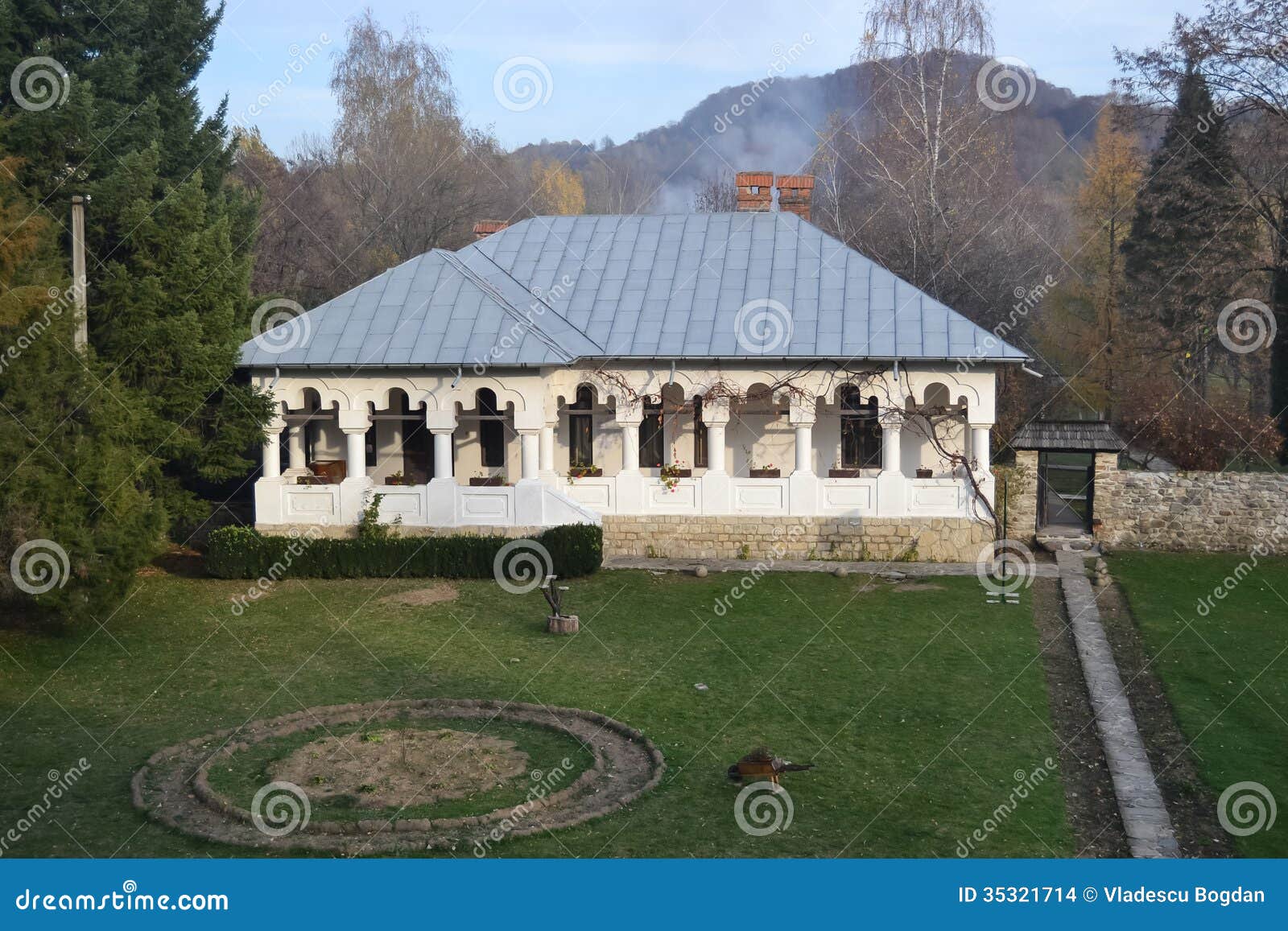 Cula Maldaresti stock photo. Image of cula, cloudscape - 35321714