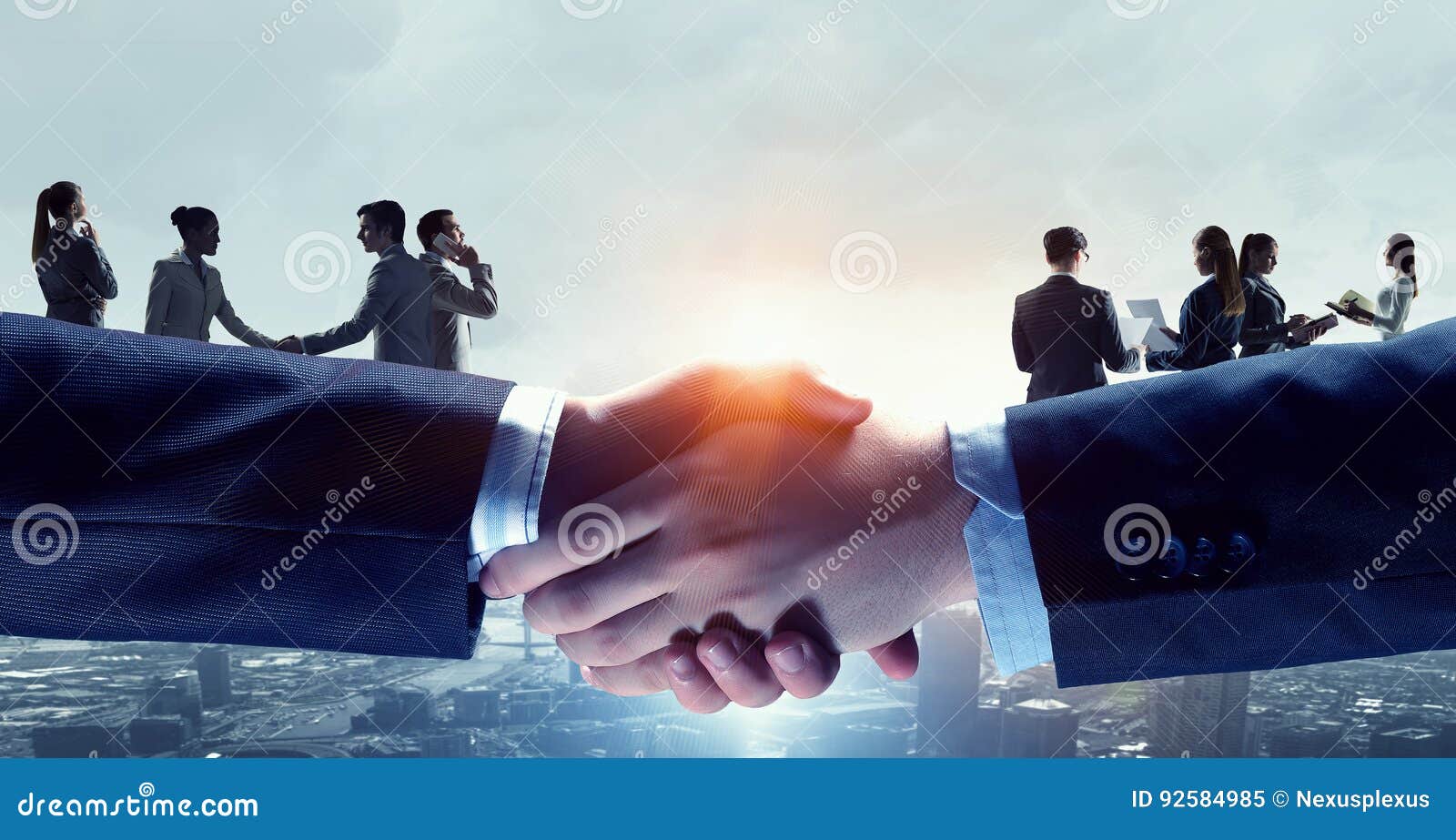 Cumprimento Ou Acordo Do Negócio Imagem de Stock - Imagem de contrato ...