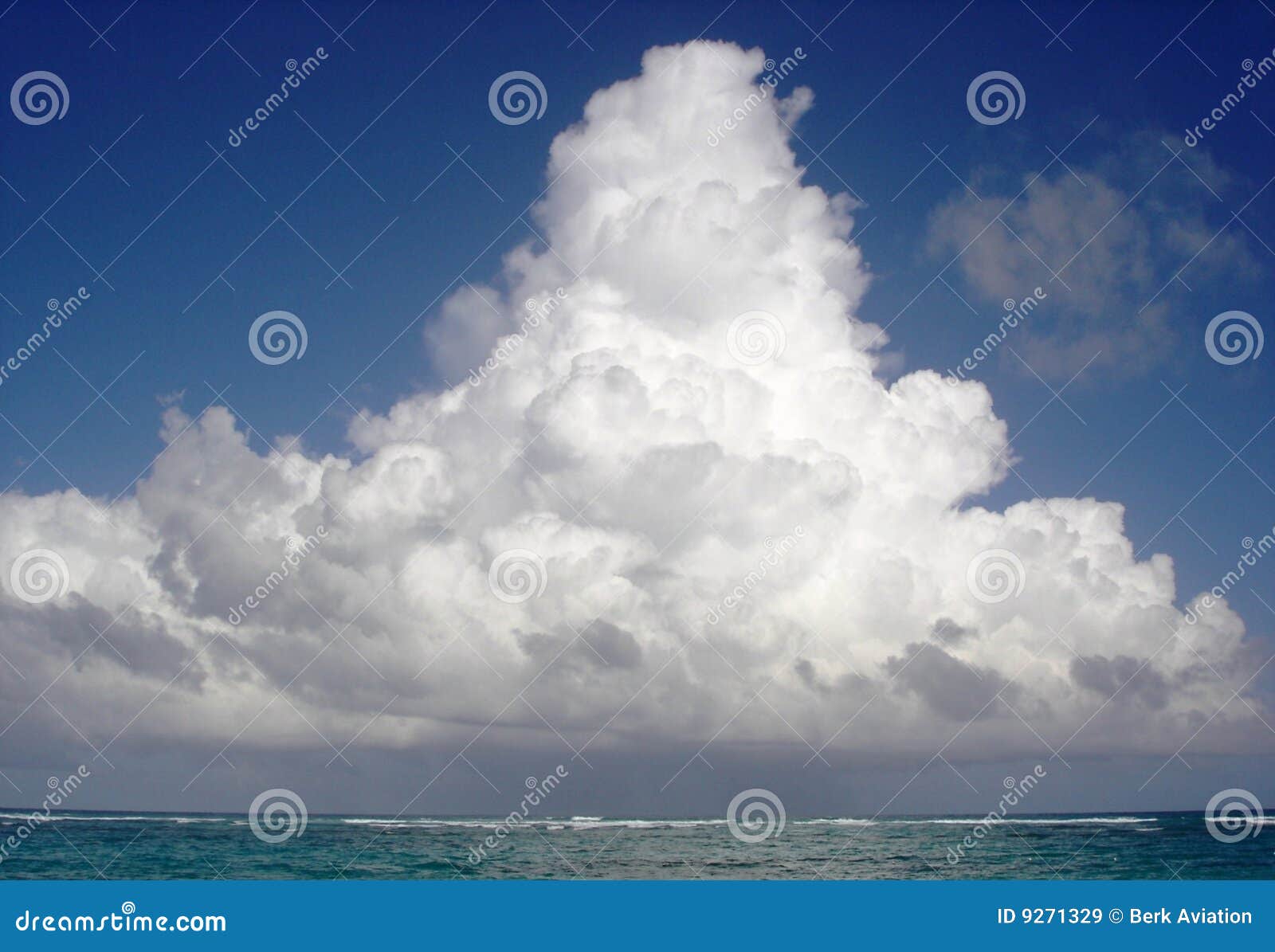 Cumulus clouds stock image. Image of white, natural, dimension - 9271329