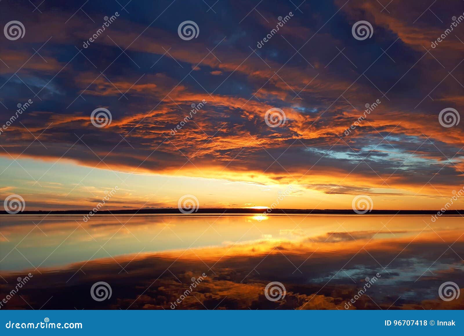 Cumulus Sunset Clouds With Sun Setting Down, Beautiful Sky Royalty-Free ...