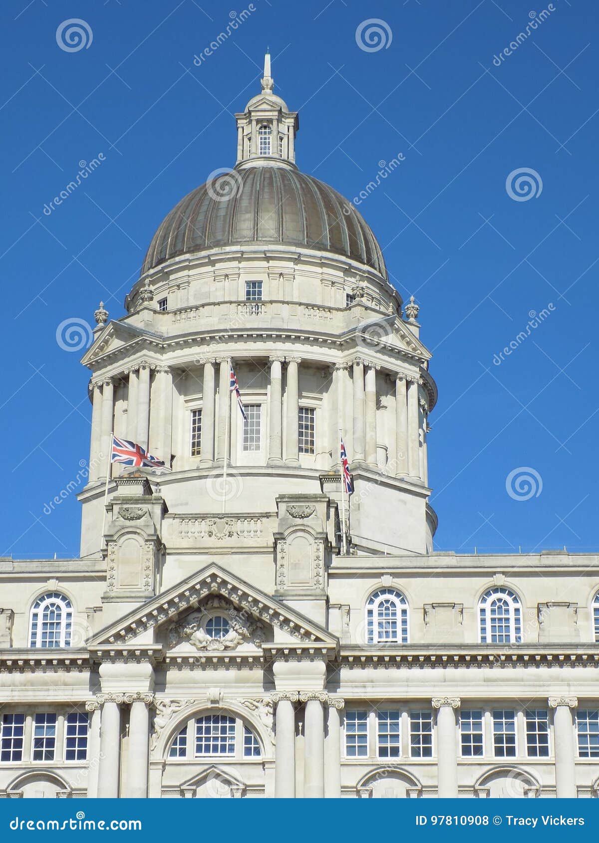 The Cunard Building on a Sunny Day in Liverpool Stock Photo - Image of ...