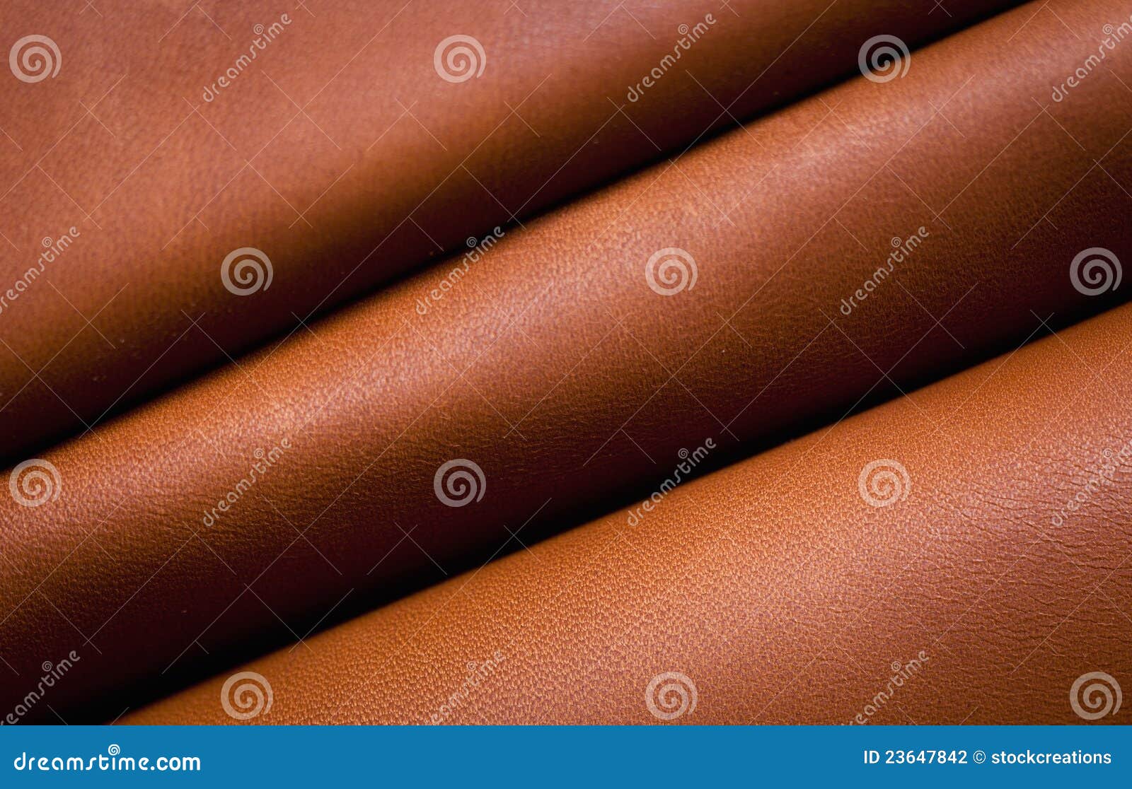 Cuoio piegato del Brown fotografia stock. Immagine di tessile - 23647842