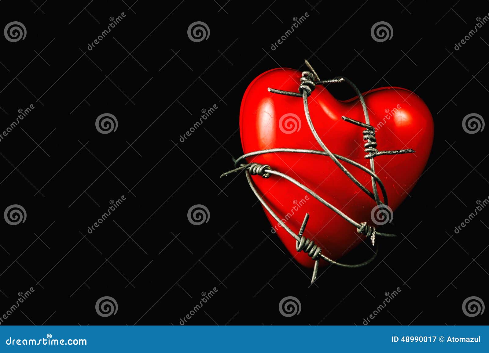 Cuore in Filo Spinato Sul Nero 2 Immagine Stock - Immagine di arte ...