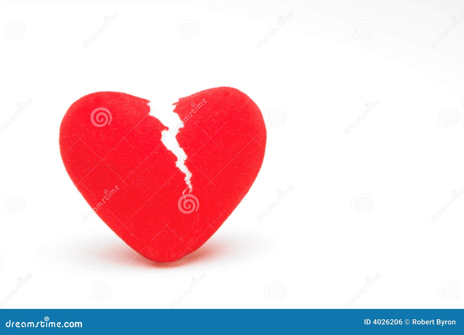 Cuore rotto fotografia stock. Immagine di adorare, forever - 4026206