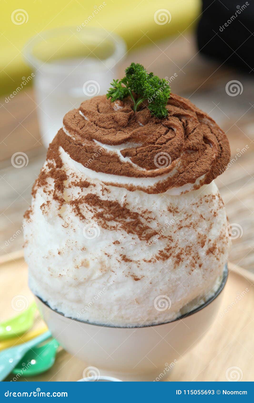 A cup of chocolate bingsu stock image. Image of leisure - 115055693