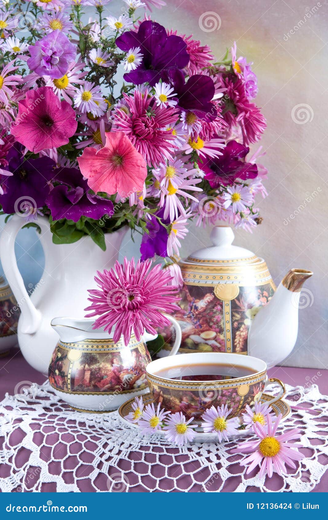 Cup tea and bouquet flower stock photo. Image of botanical - 12136424