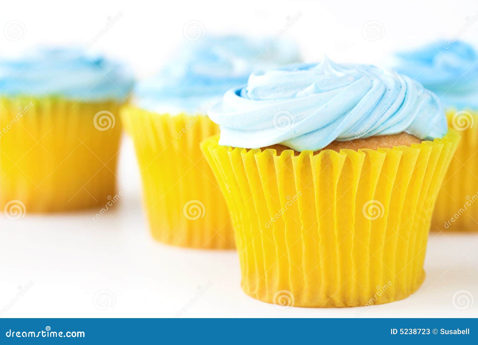 Cupcake stock image. Image of cake, icing, sweet, cupcake - 5238723