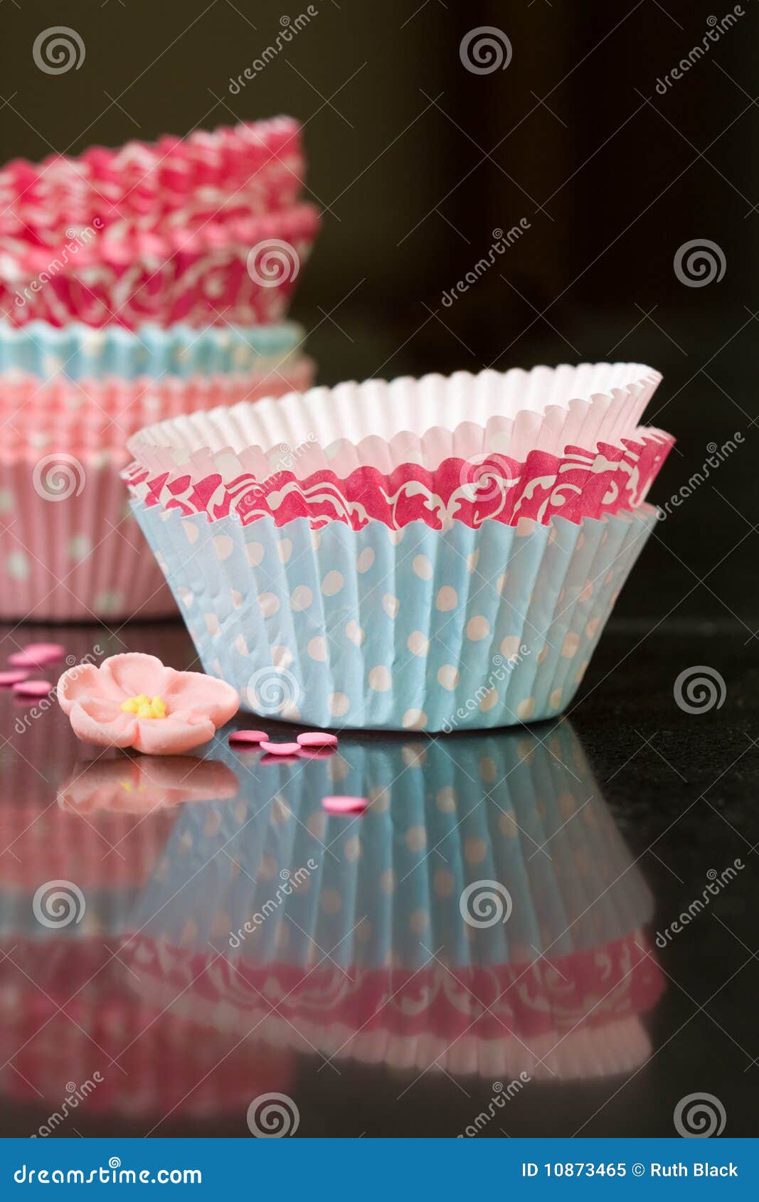 Cupcake cases stock image. Image of home, pattern, black - 10873465