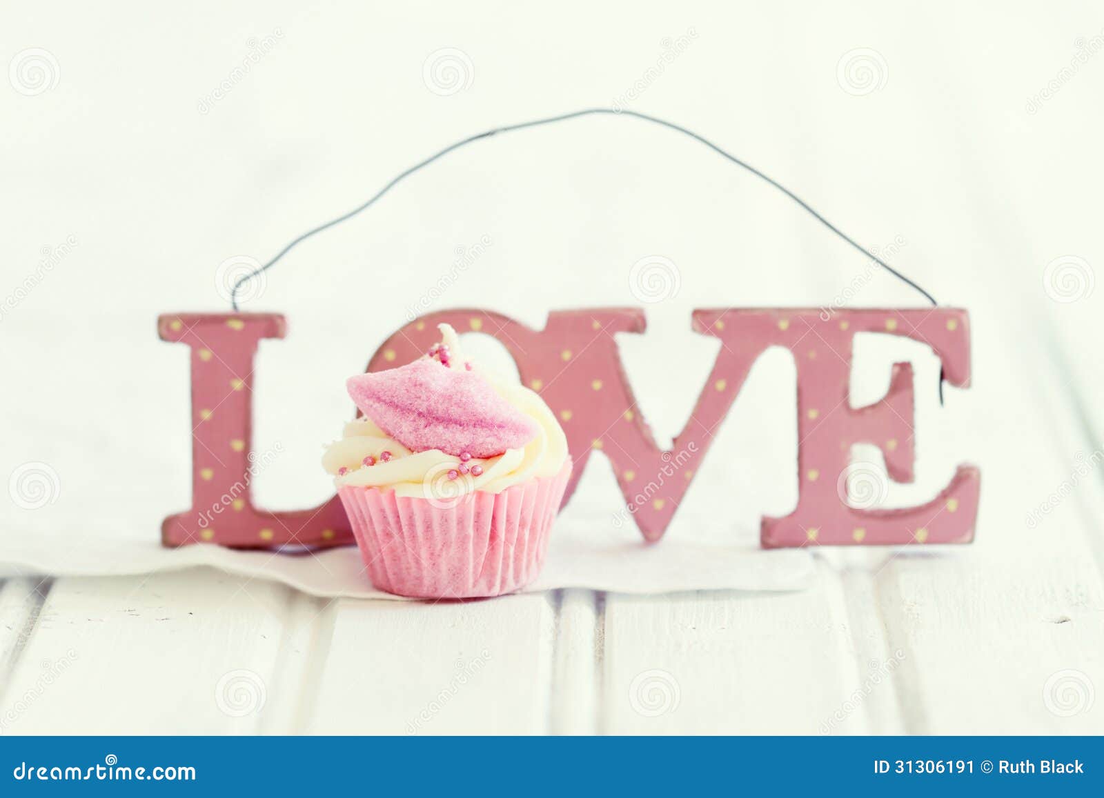 Cupcake love stock image. Image of baking, chic, cupcake - 31306191