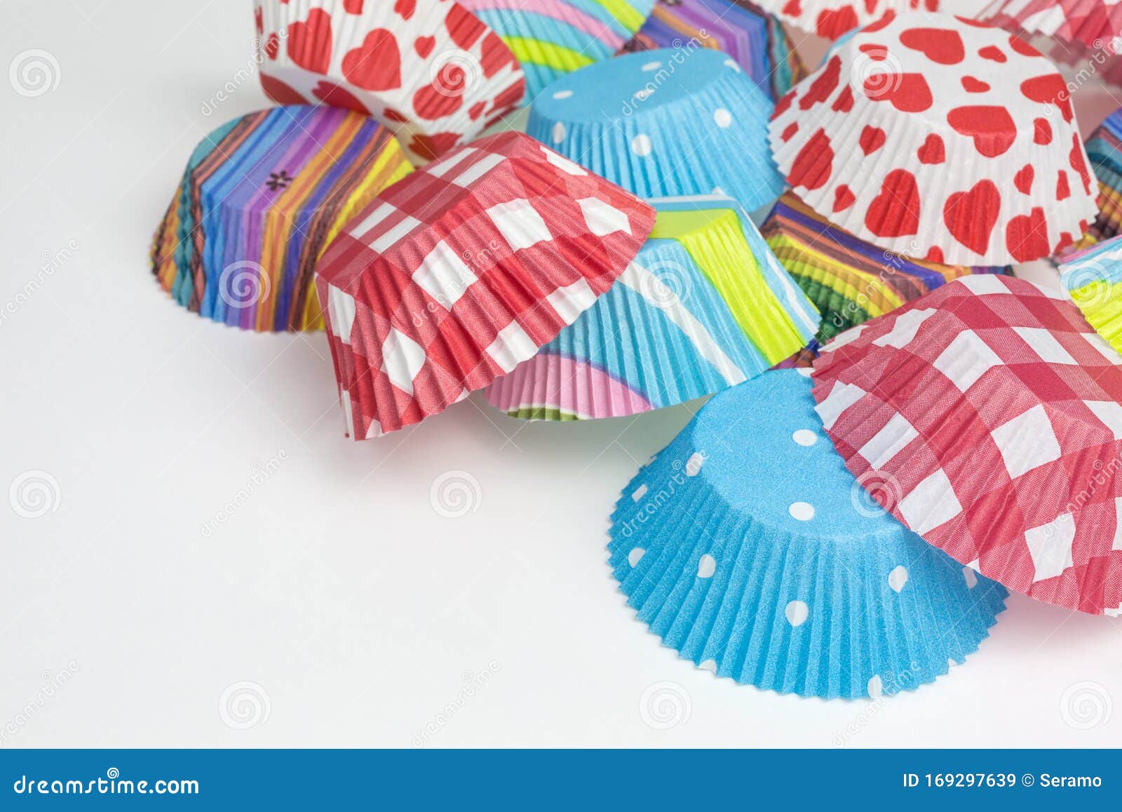 Cupcake paper cases stock image. Image of paper, muffin - 169297639