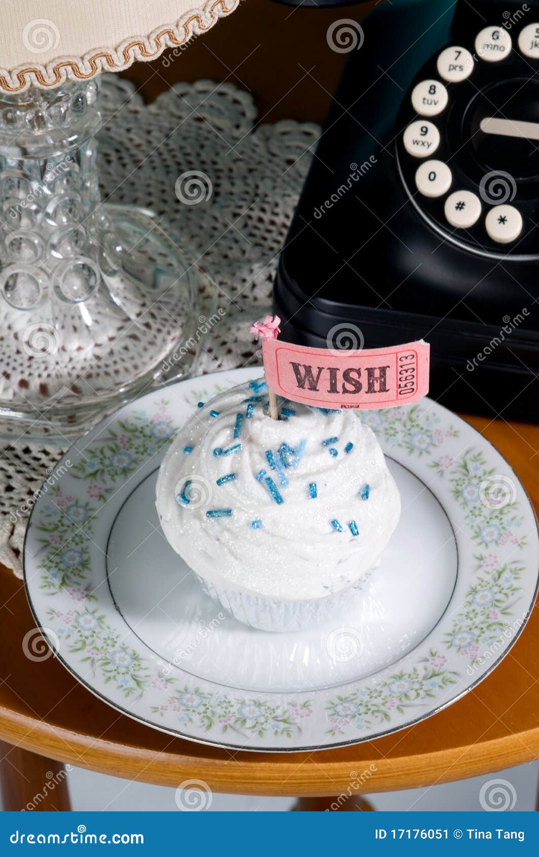 Cupcake Wish stock image. Image of communications, celebrate - 17176051