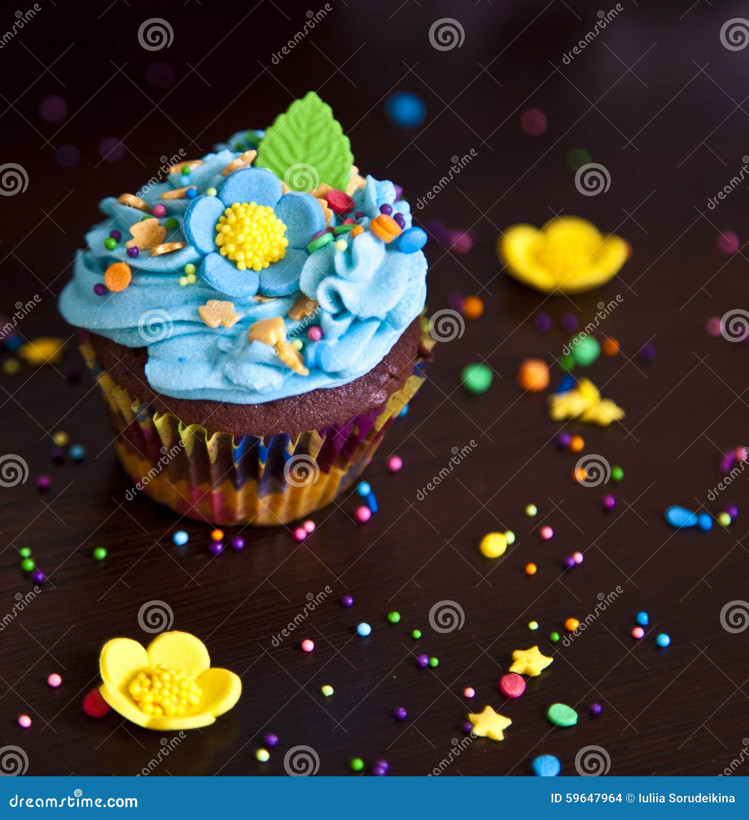 Cupcakes with Cream Hat Caken Stock Photo - Image of powder ...