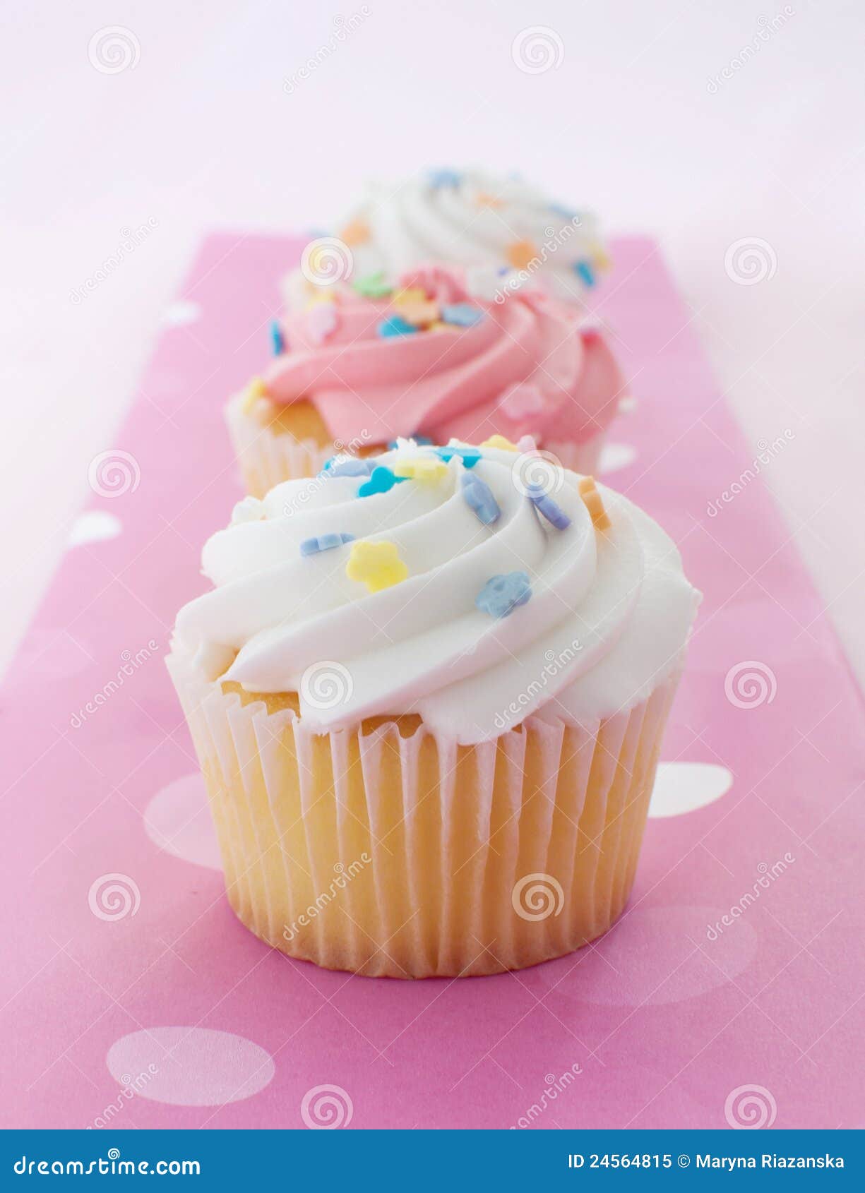 Cupcakes with pink icing stock image. Image of snack - 24564815