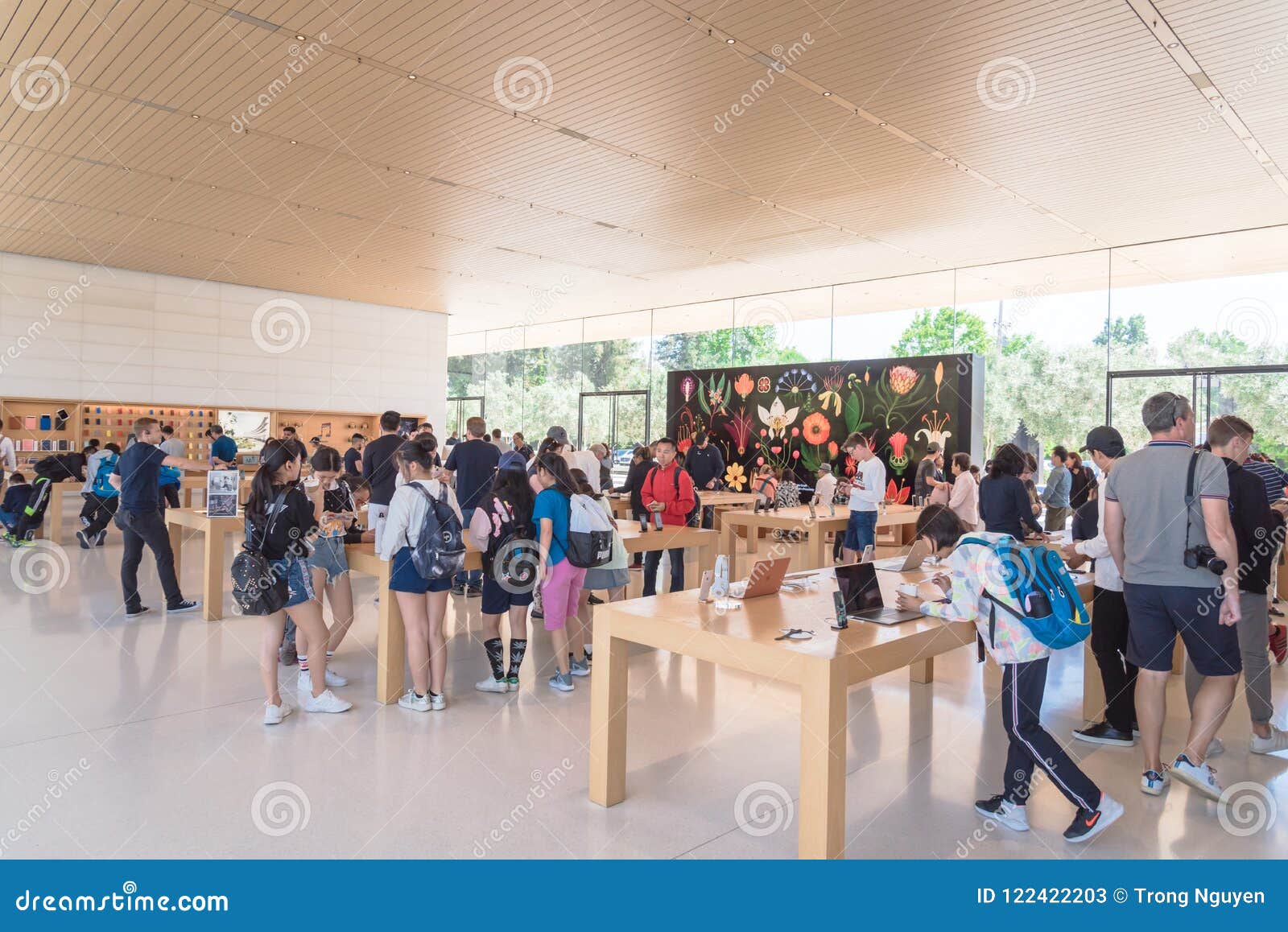 Apple Merchandise Retail Store at Apple Park Visitor Center Editorial ...