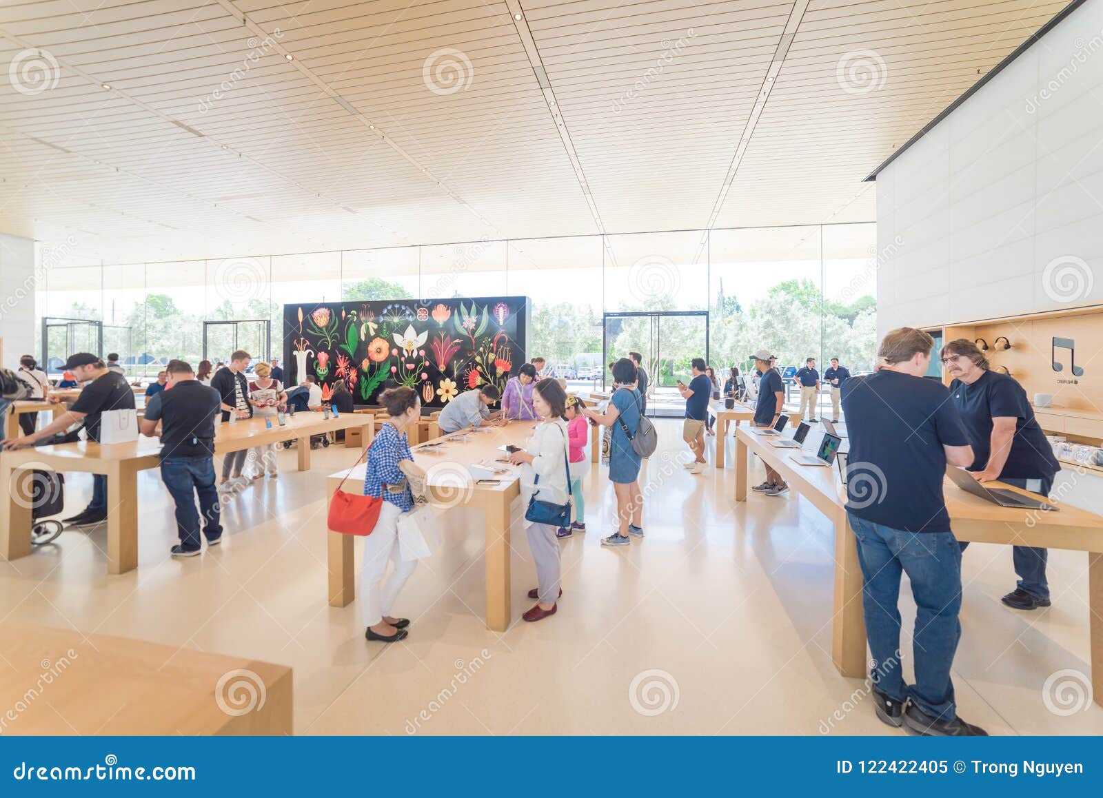 Apple Merchandise Retail Store at Apple Park Visitor Center Editorial ...