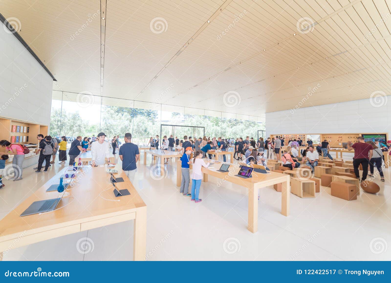 Apple Merchandise Retail Store at Apple Park Visitor Center Editorial ...