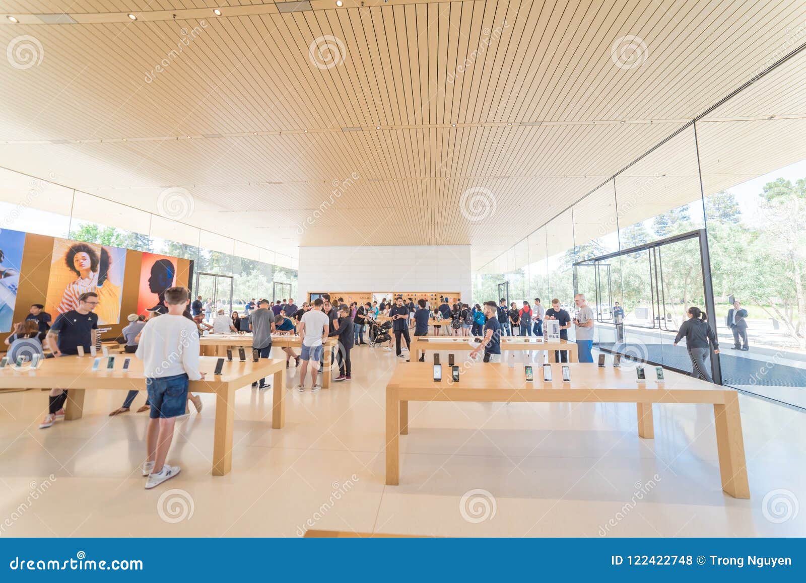 Apple Merchandise Retail Store at Apple Park Visitor Center Editorial ...