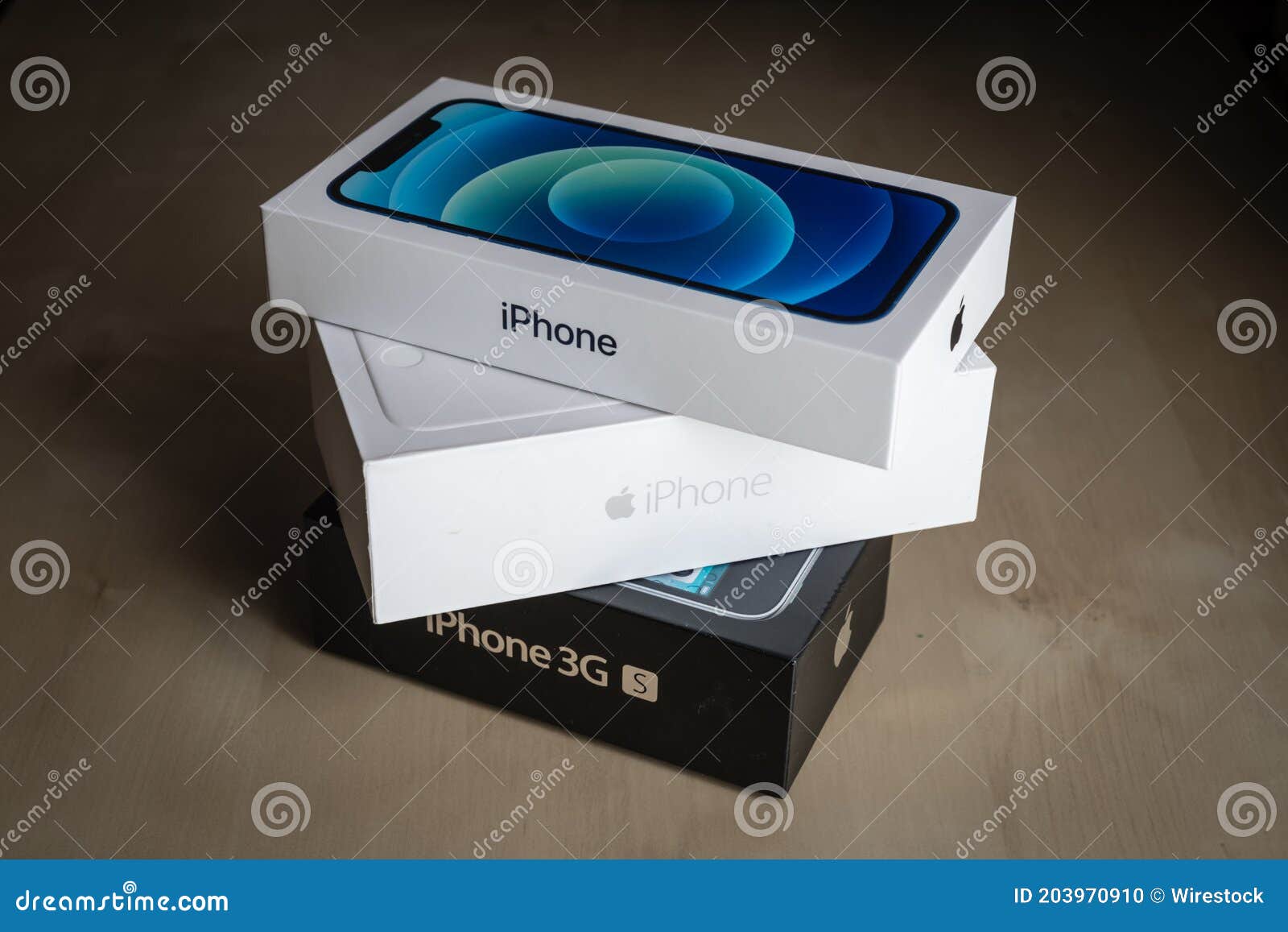 CUPERTINO, UNITED STATES - Nov 26, 2020: the Evolution of Apple IPhone ...