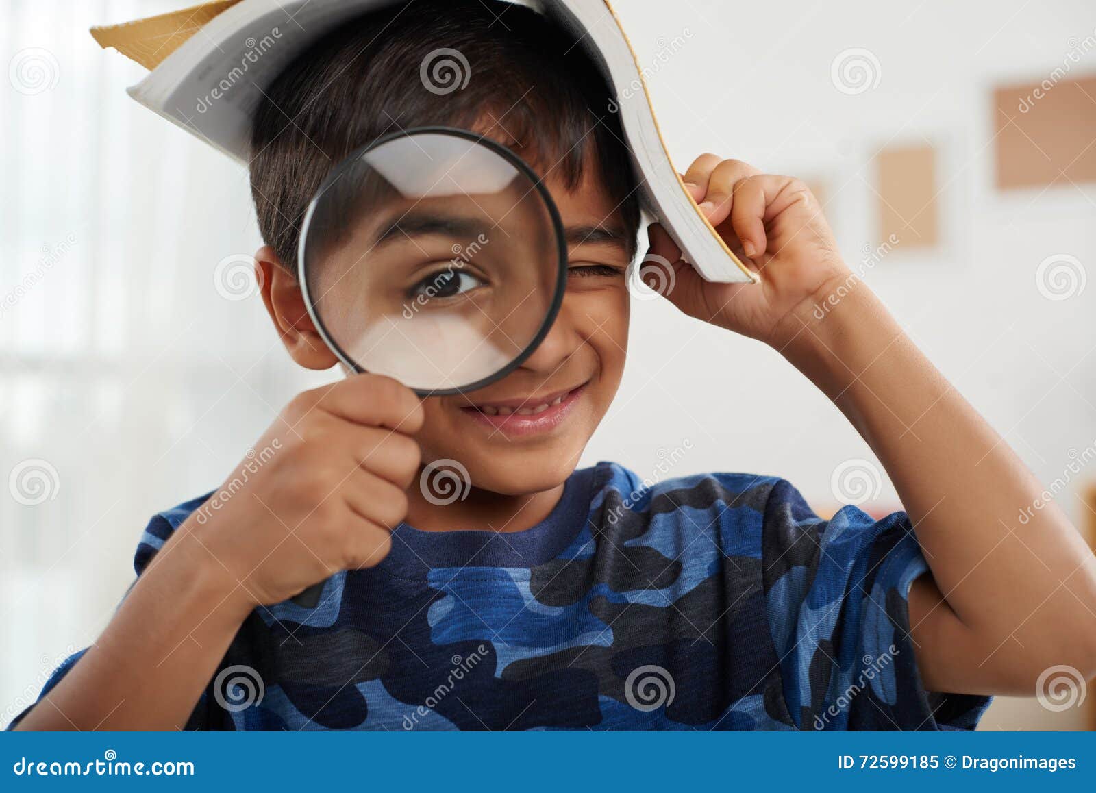 Curious child stock image. Image of childhood, look, magnifying - 72599185