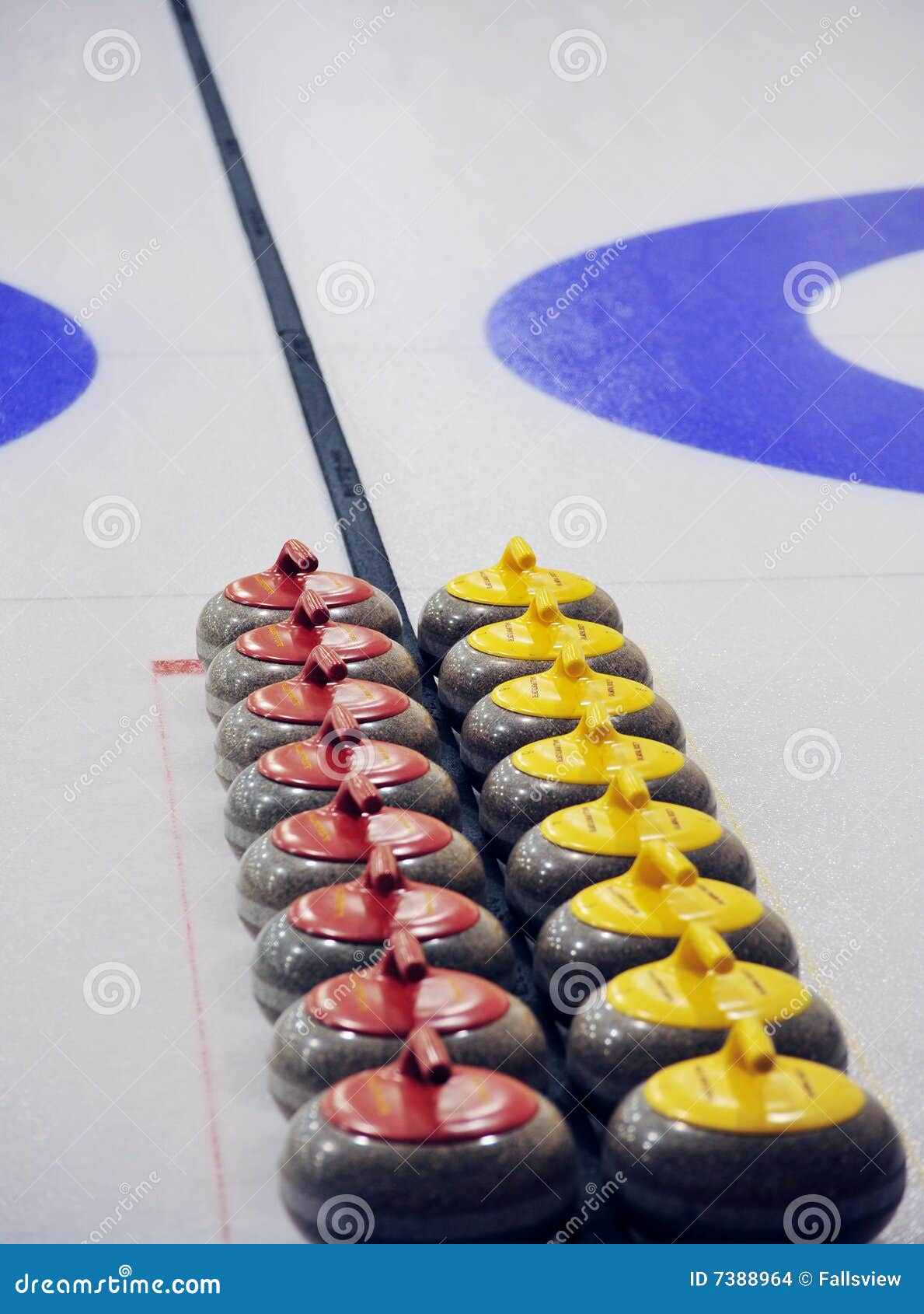 Curling stock photo. Image of rows, circle, rail, center - 7388964