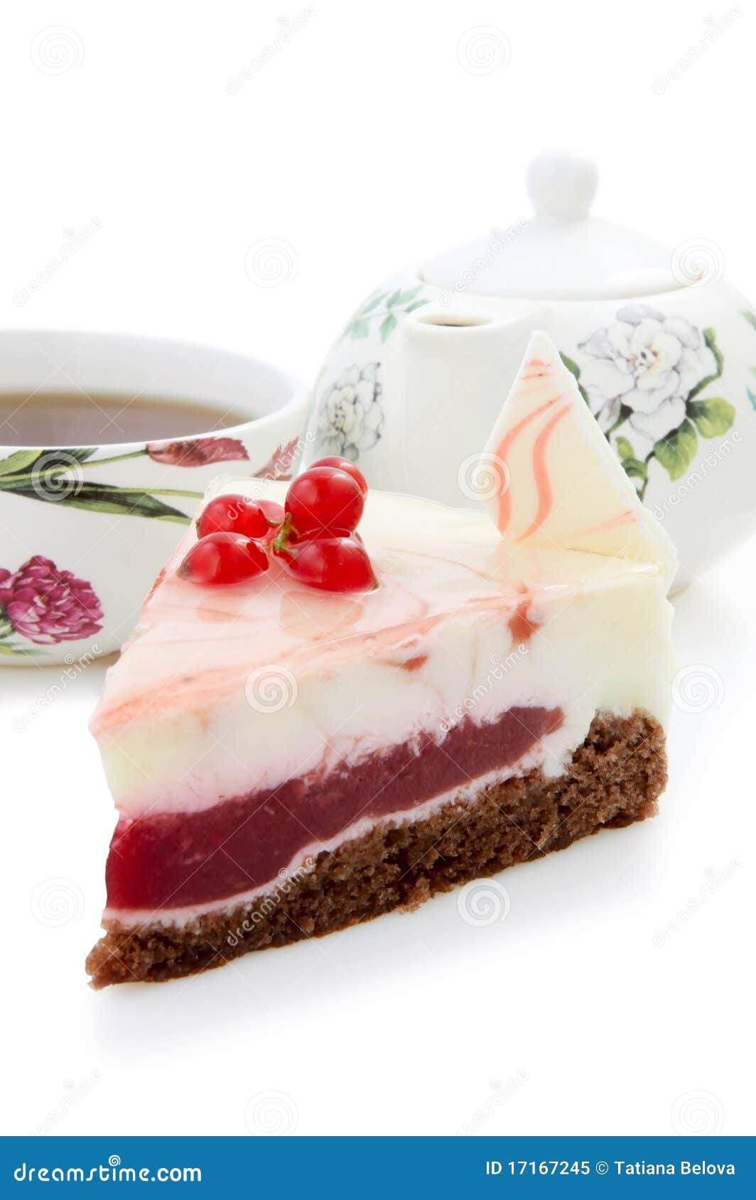 Currant cheesecake and tea stock image. Image of brown - 17167245