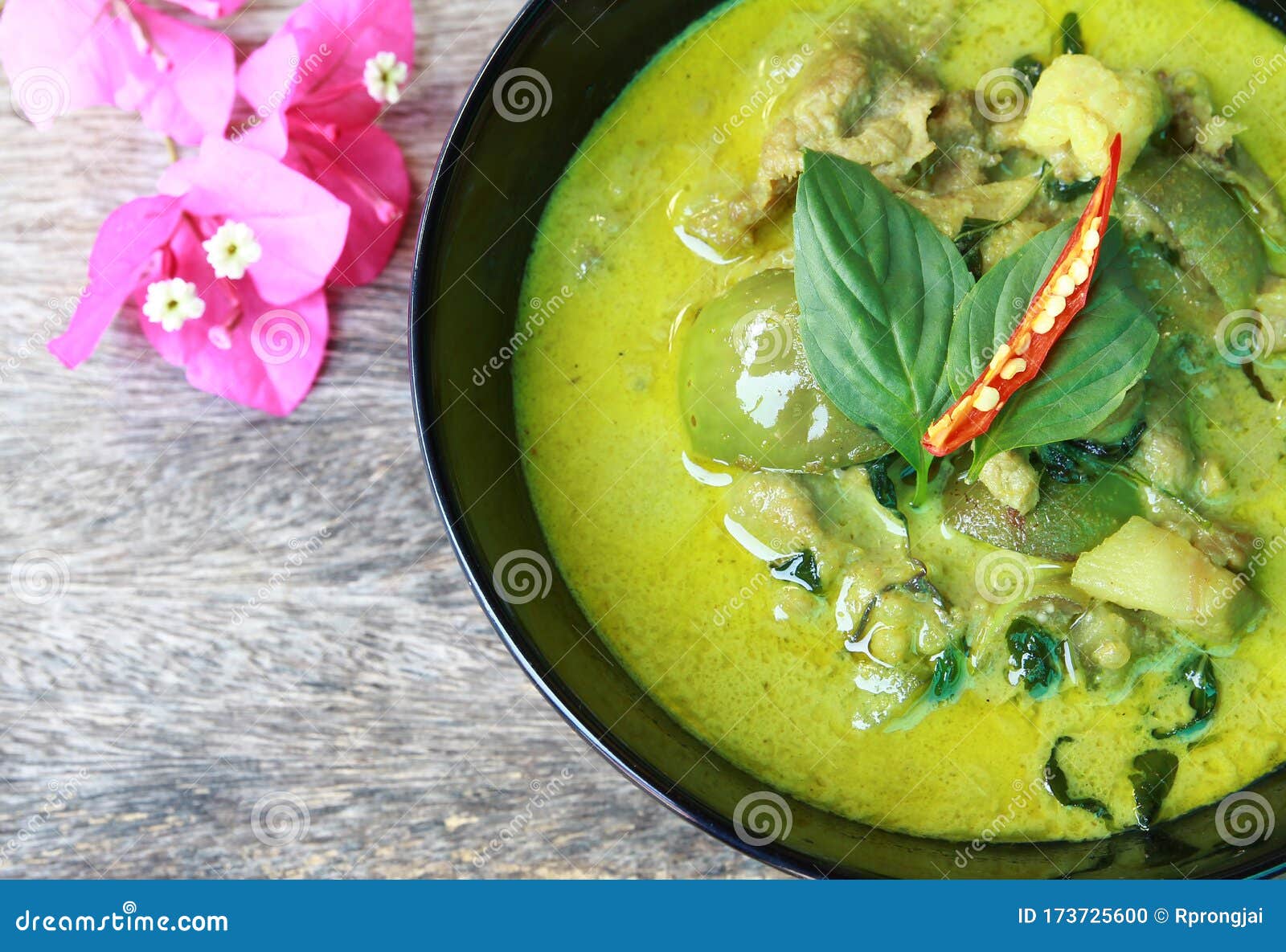 Curry de cerdo verde foto de archivo. Imagen de comida - 173725600