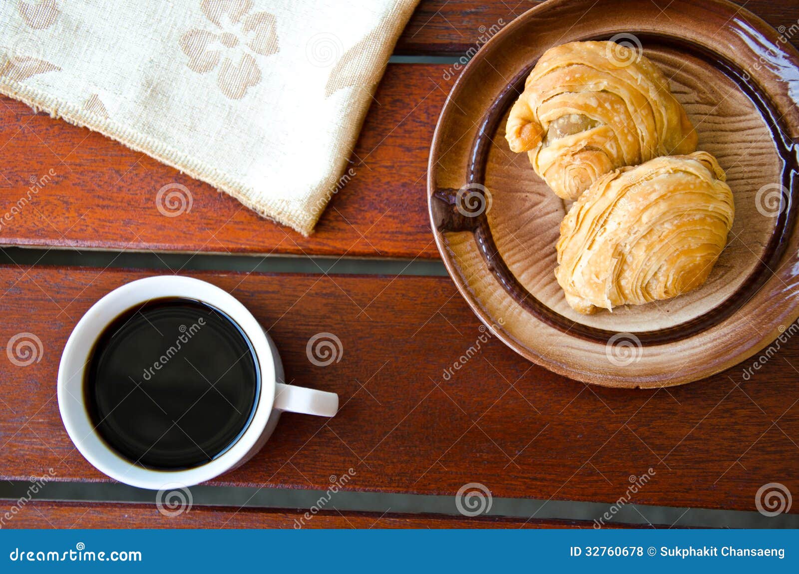 Curry Puff and Black Coffee Stock Photo - Image of pattern, malay: 32760678