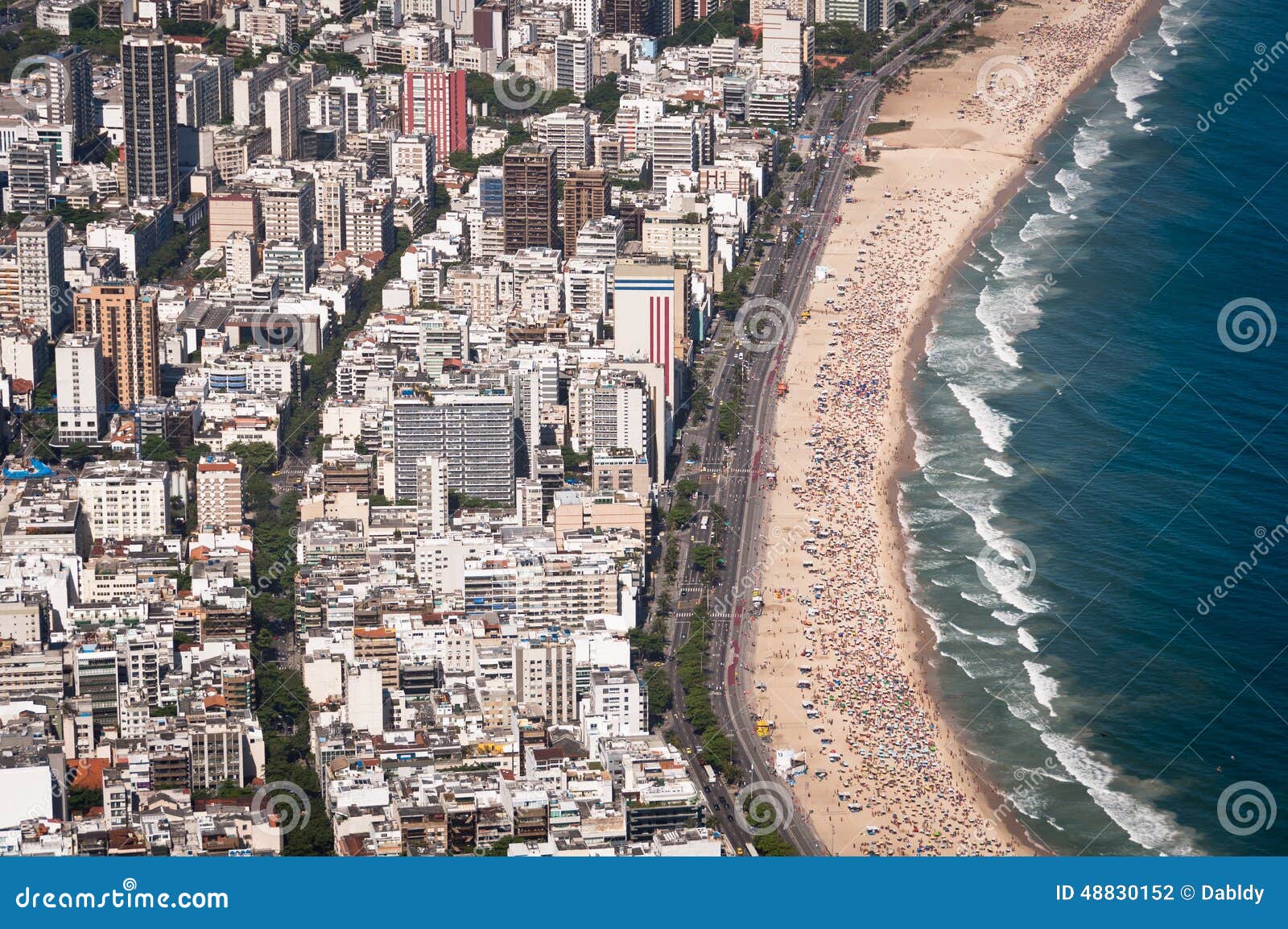 Curvas De La Playa De Ipanema Foto de archivo - Imagen de verano, aéreo ...