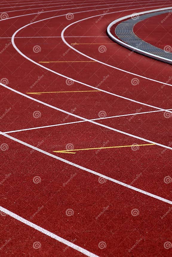 Curve Athletics Running Track Stock Image - Image of hobby, rounds: 1074679