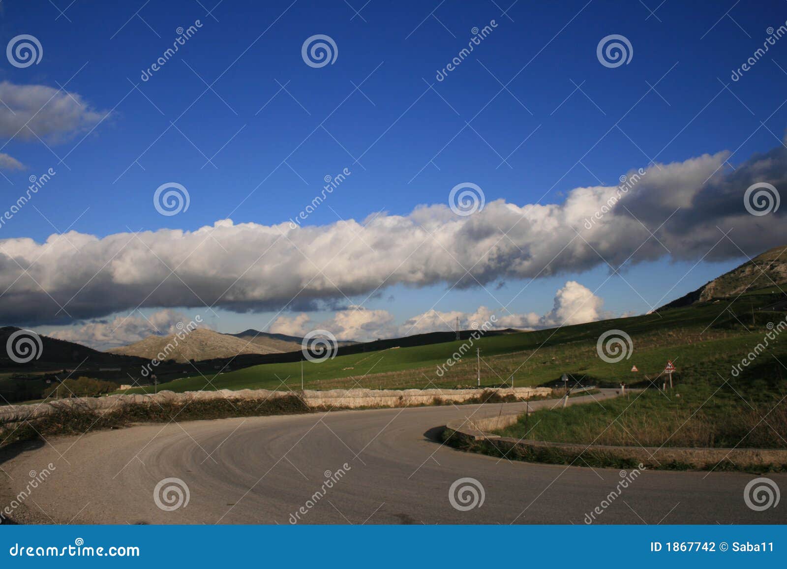 Curve with Cloud & Blue Sky Stock Photo - Image of mounts, road: 1867742