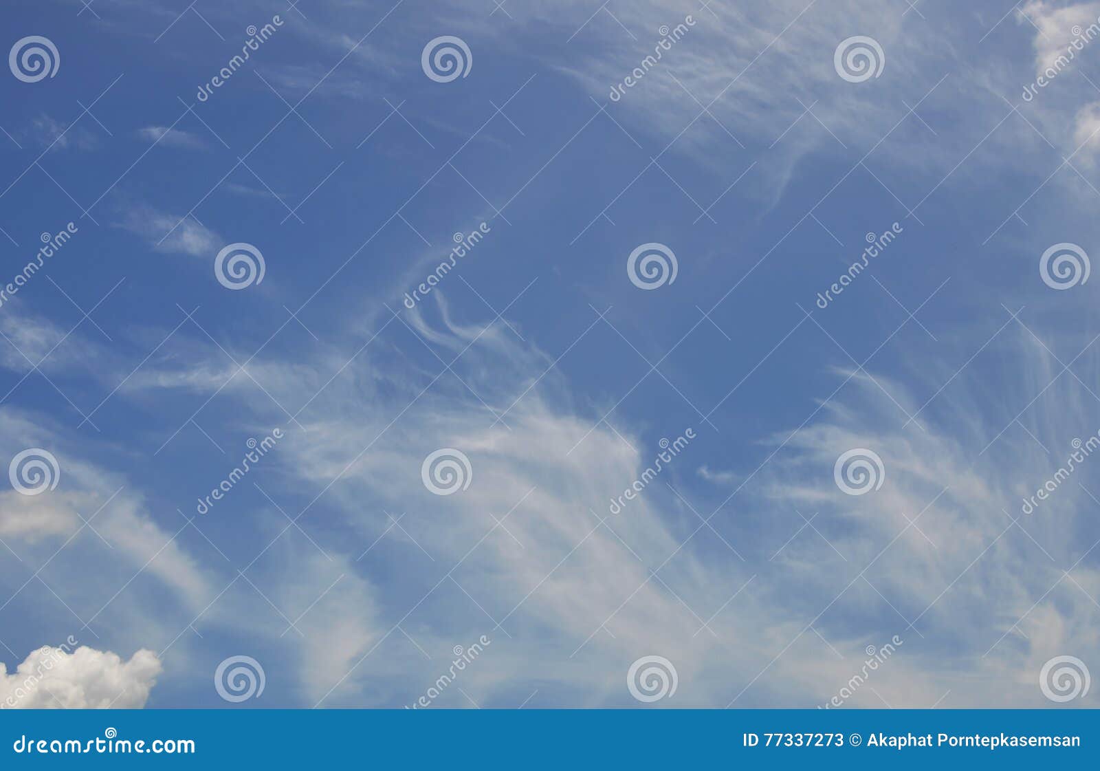 Curve Cloud Spread on Sky in Sunny Day Stock Image - Image of spread ...