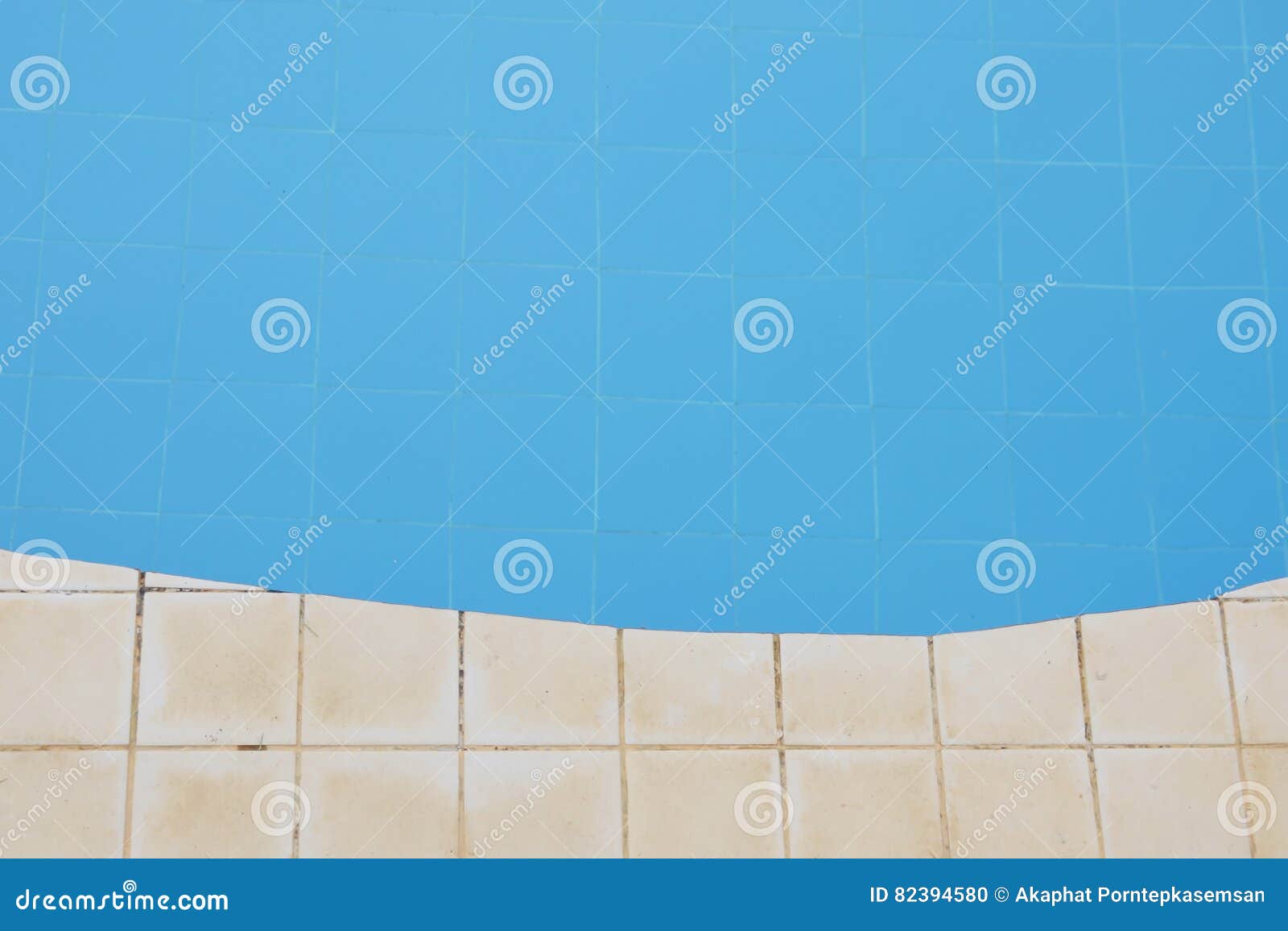 Curve Edge of Blue Tile Pool Stock Photo - Image of stain, water: 82394580