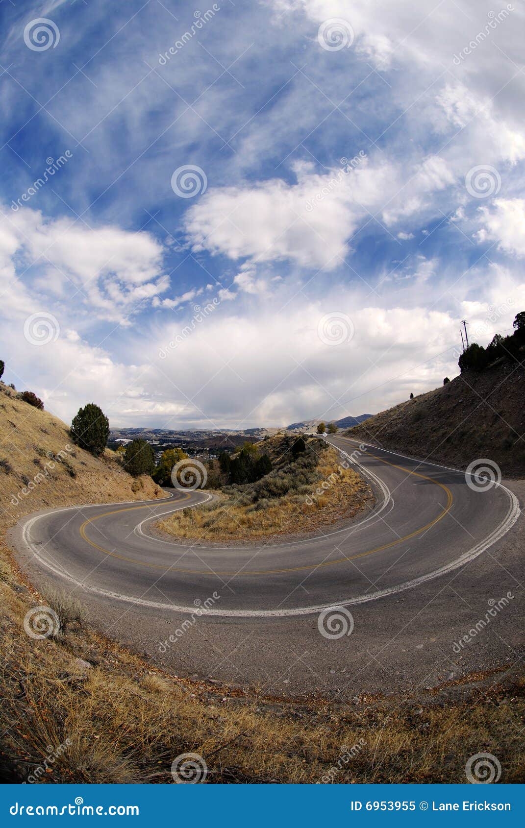 Curve in Road stock image. Image of line, fast, horizon - 6953955