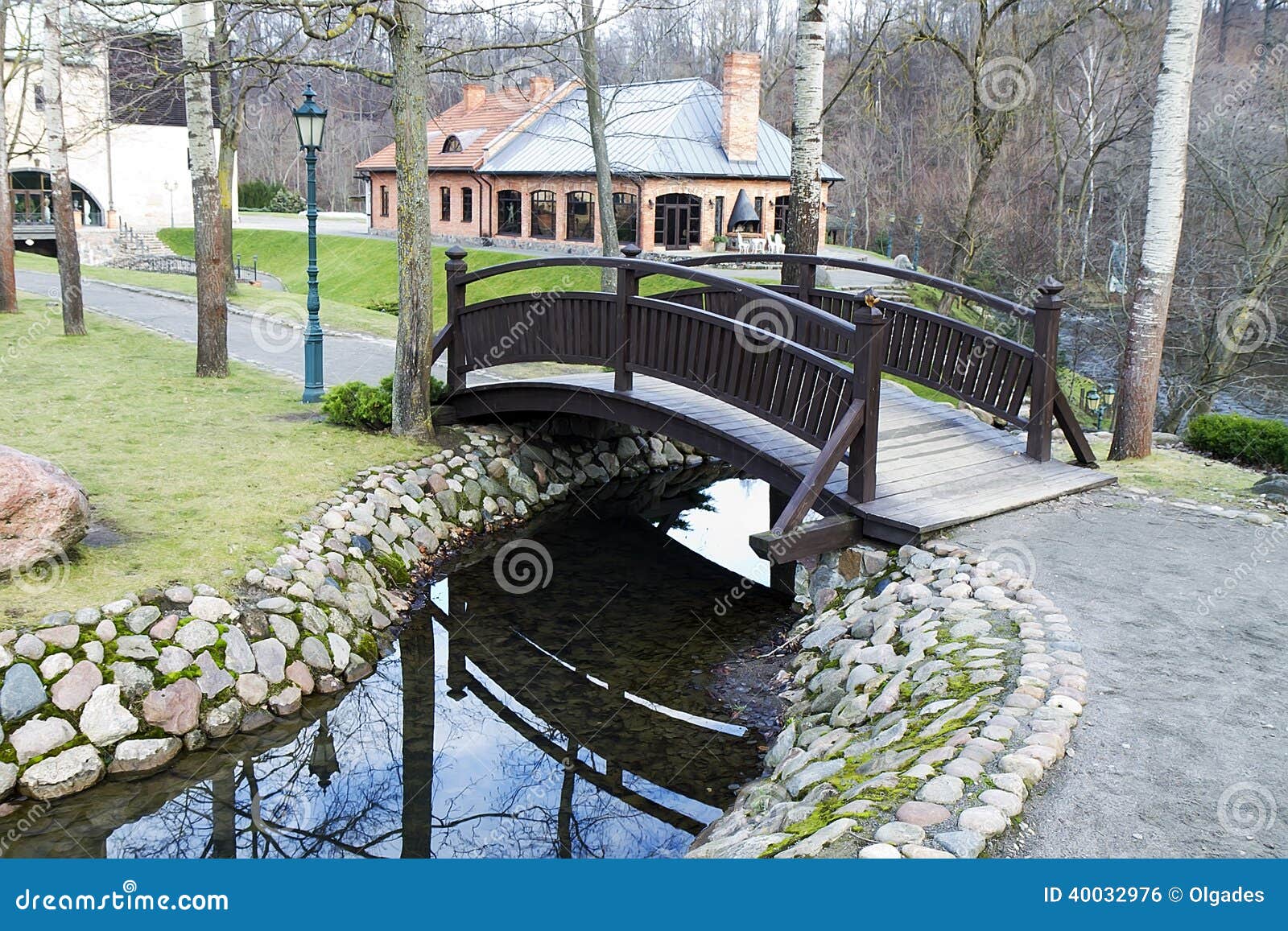 Curved Bridge Via the Channel Stock Photo - Image of park, river: 40032976