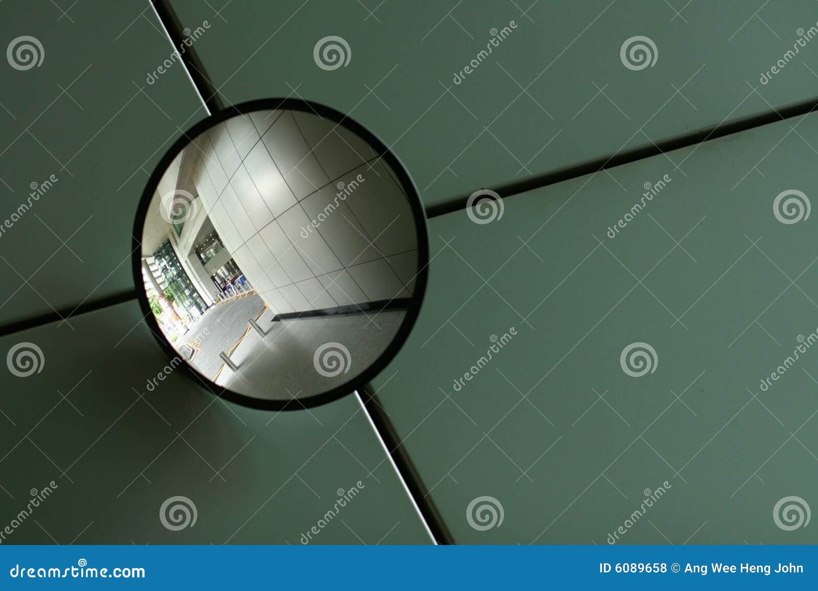 Curved Mirror Stock Photo | CartoonDealer.com #6089658