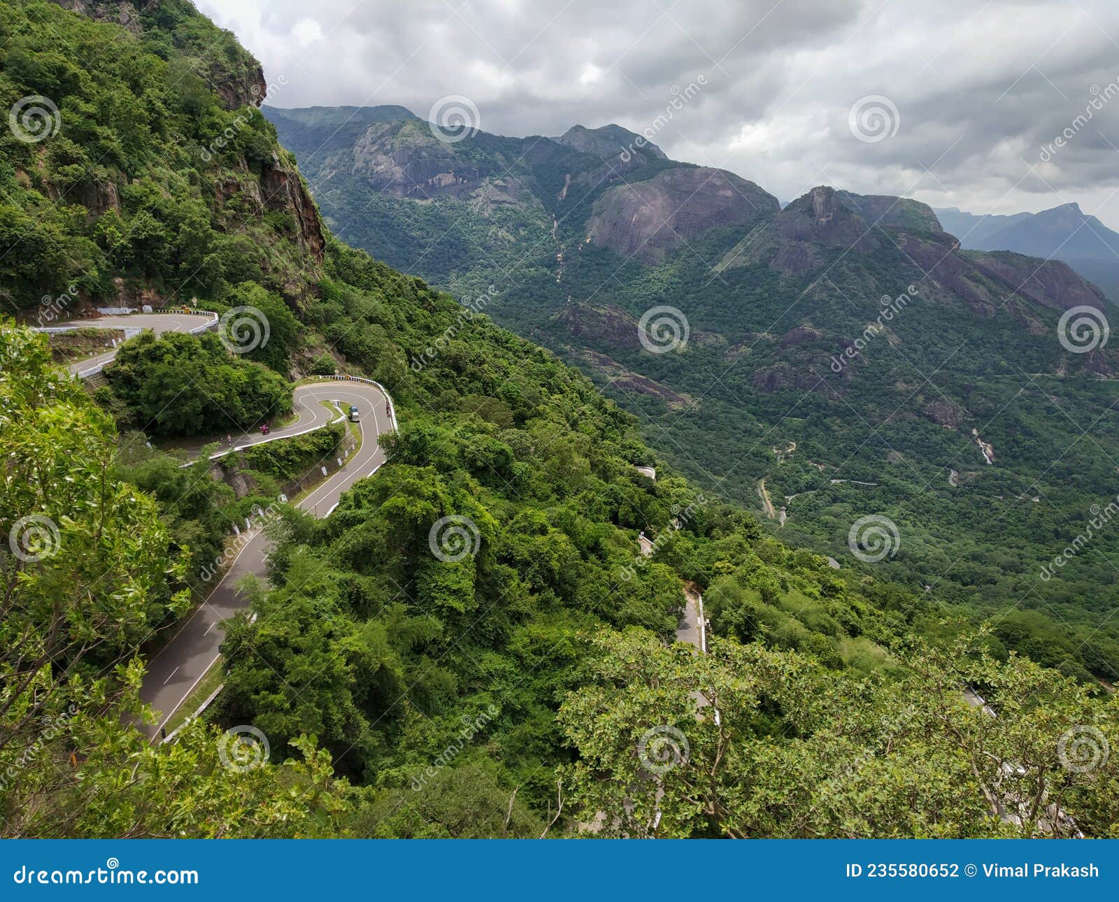 Curved Hilly Highway In Between Barren Himalayan Mountains Of Leh ...