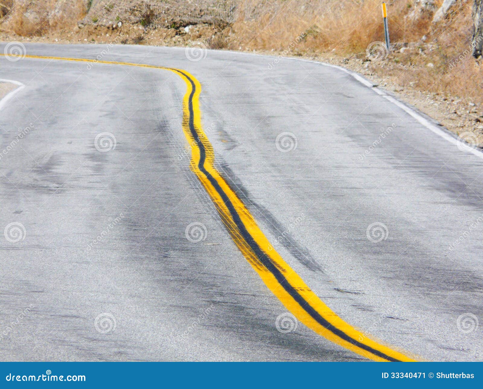 Curved road stock image. Image of curved, lines, lonely - 33340471