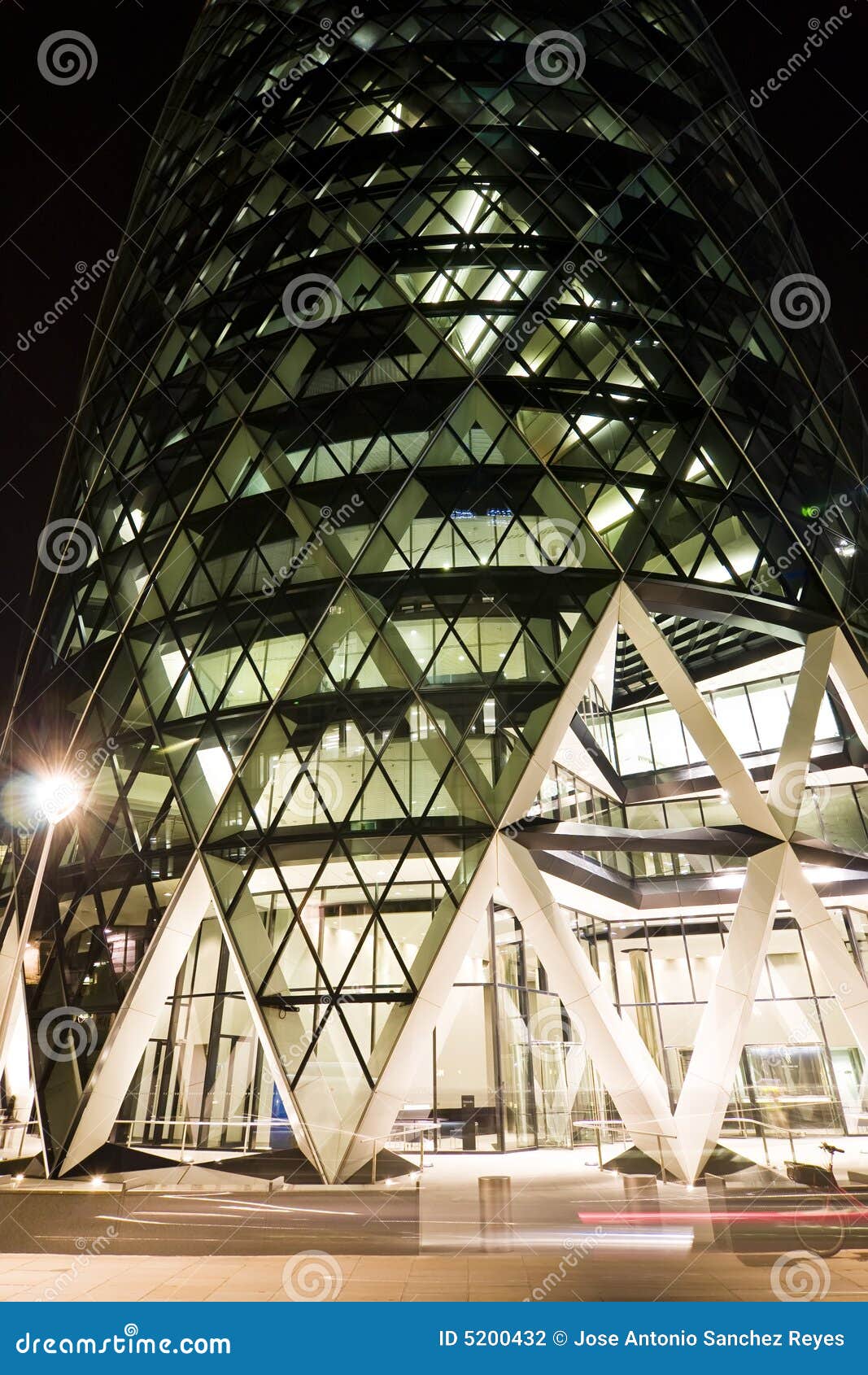 Curved structure at night stock photo. Image of exterior - 5200432