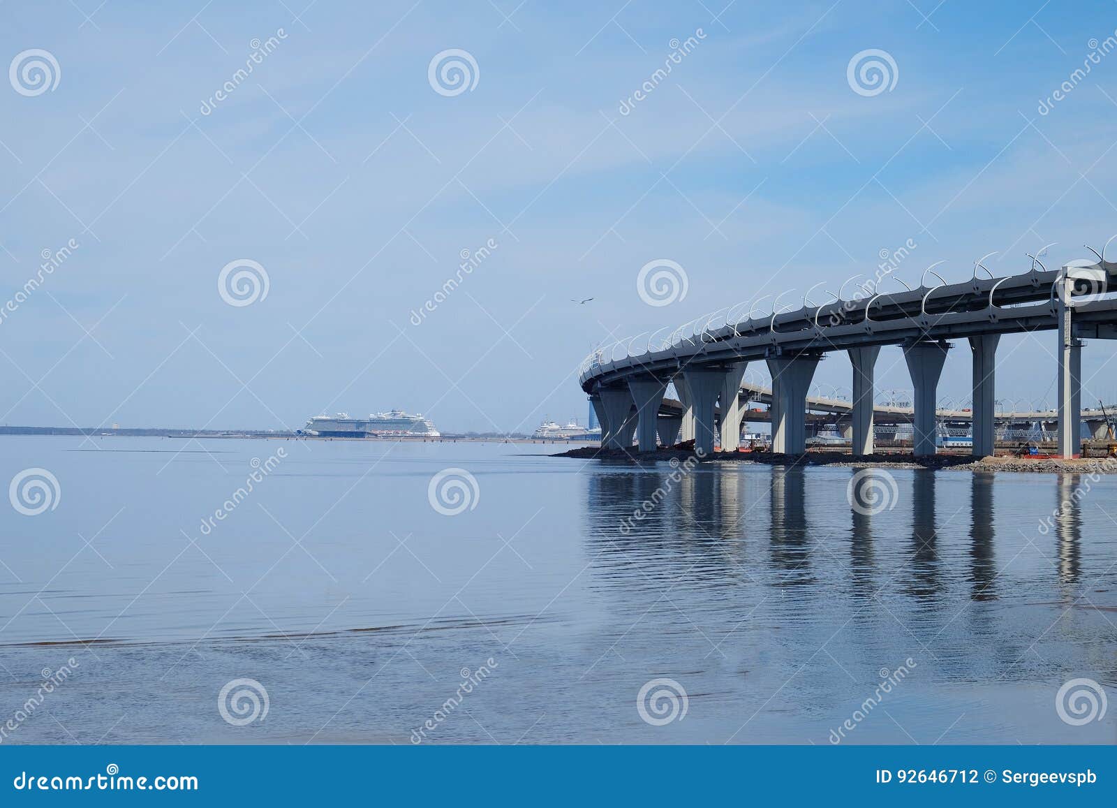 A curved viaduct stock photo. Image of highway, grand - 92646712