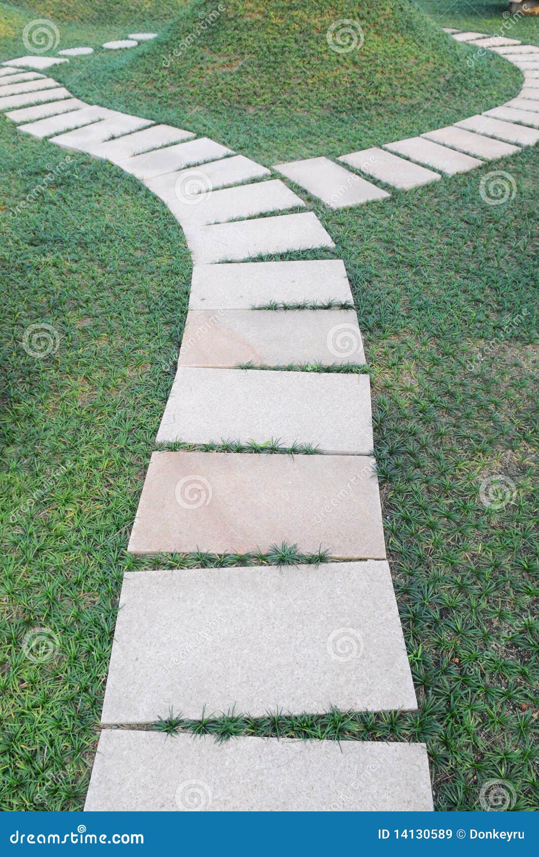 Curving pavement stock image. Image of peaceful, curve - 14130589