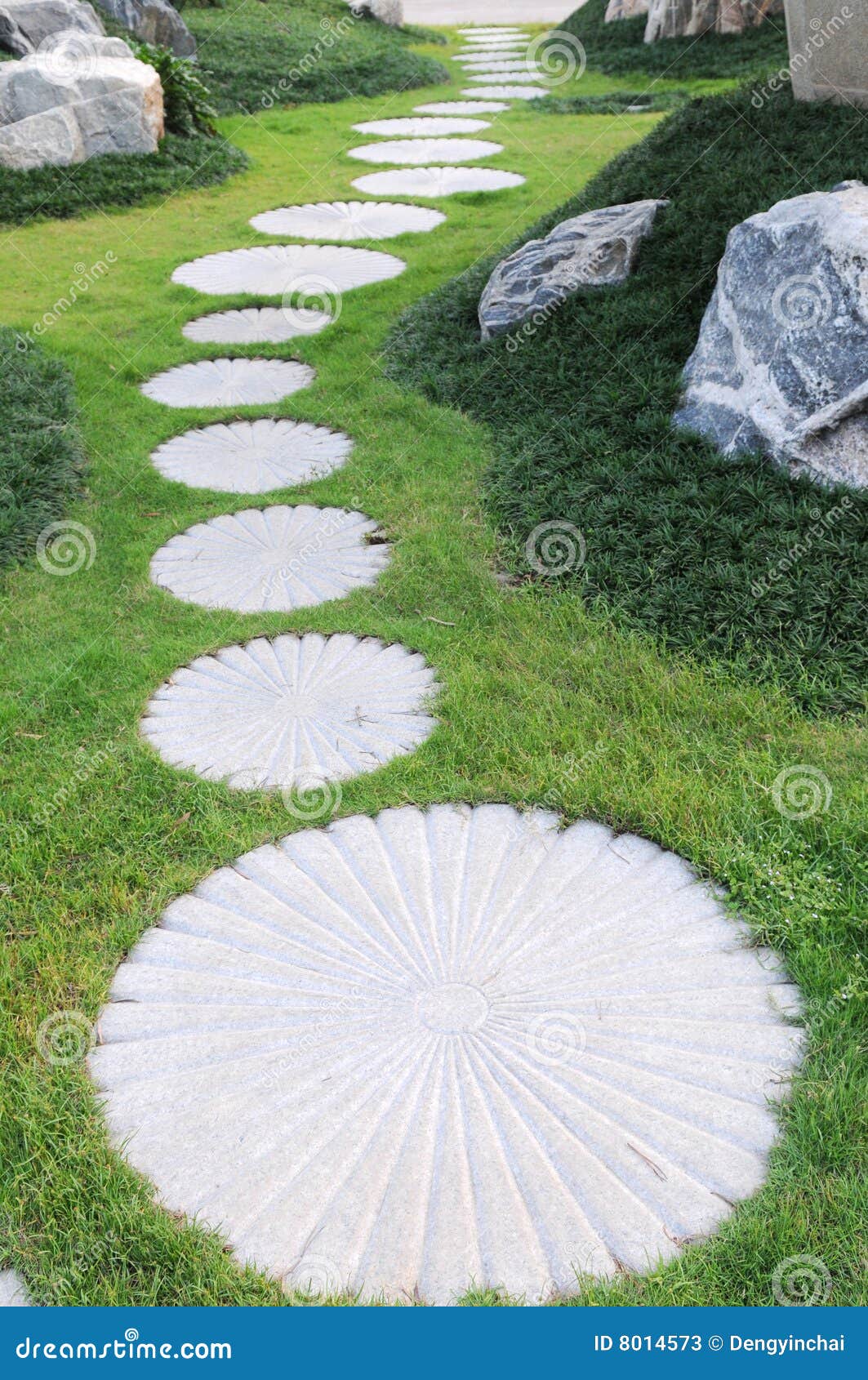 Curving Stepping Stone Footpath Stock Image - Image of green, design ...