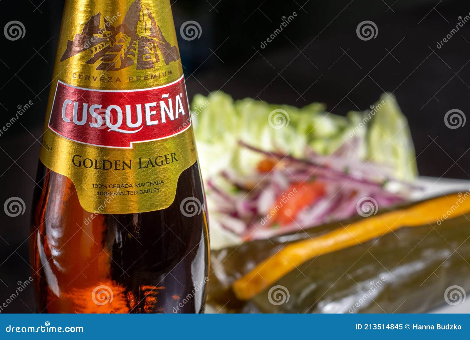 Cusco Peru 28022021. Cerveza Peruana Cusquena Y Comida Peruana Imagen ...