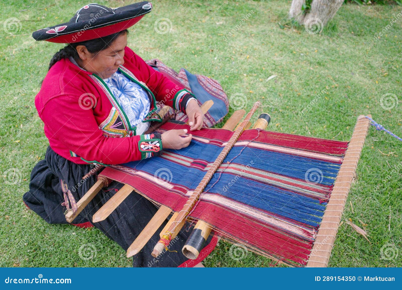 Cusco, Peru - Dec 4, 2022: Weavers from the Cusco Centre for ...