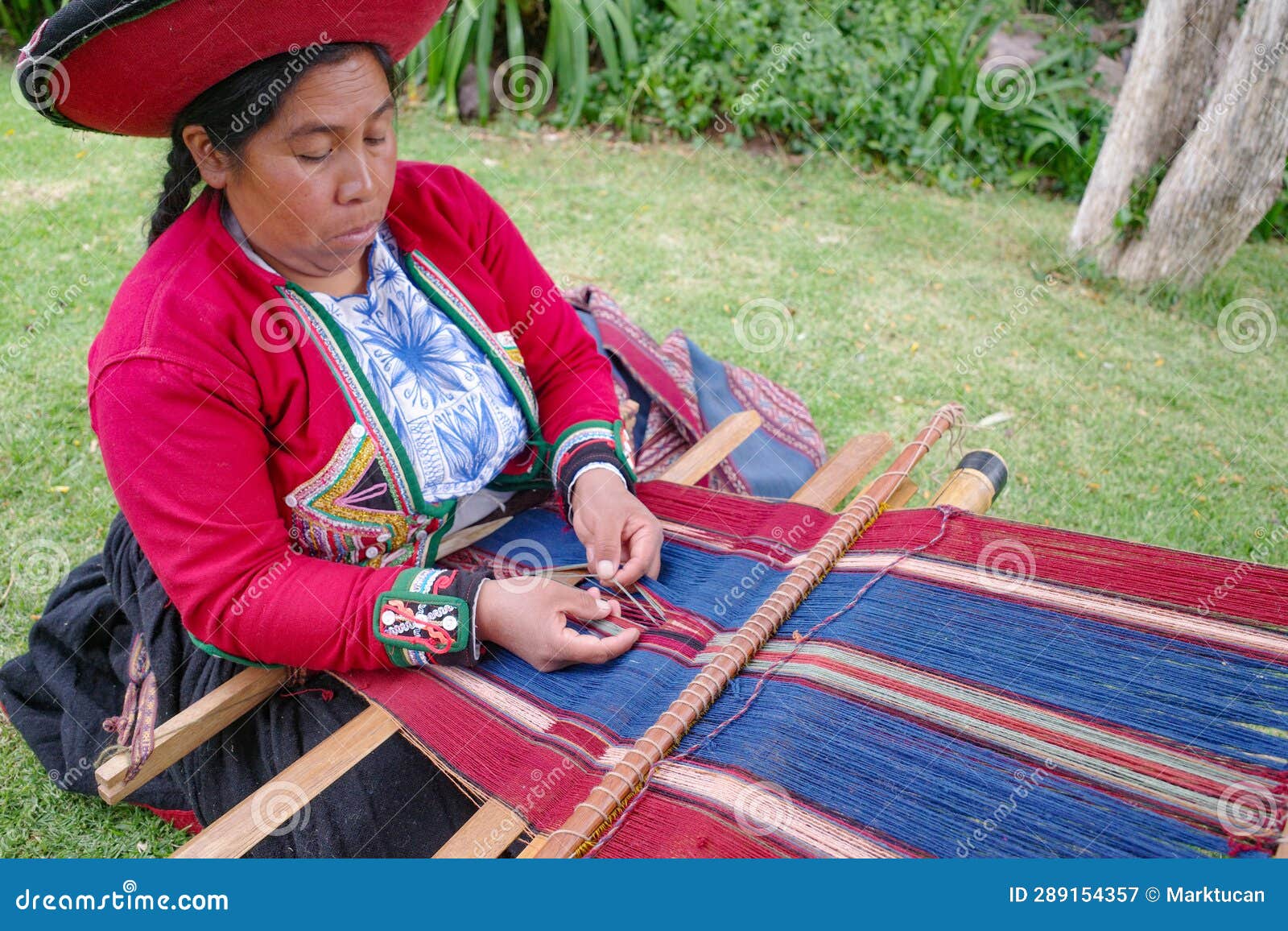 Cusco, Peru - Dec 4, 2022: Weavers from the Cusco Centre for ...