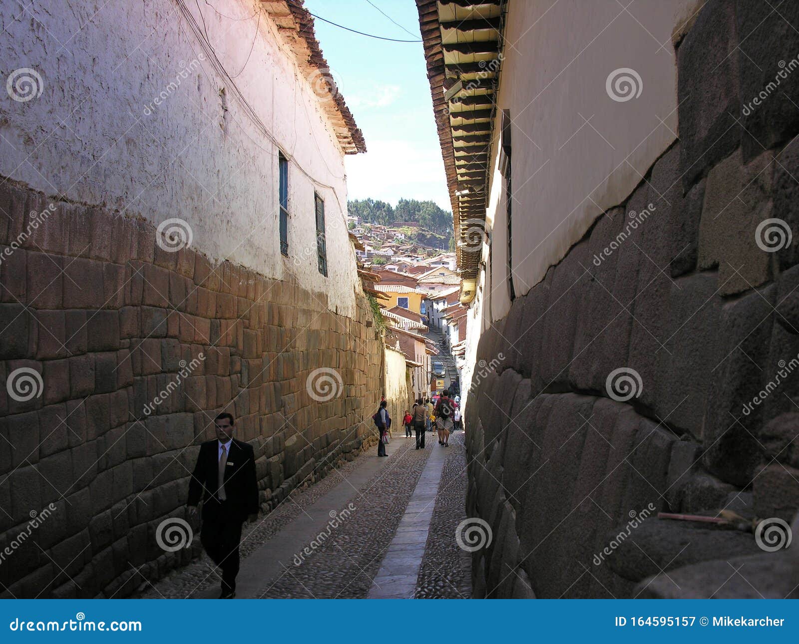 Inca walls in cusco editorial photography. Image of cusco - 164595157