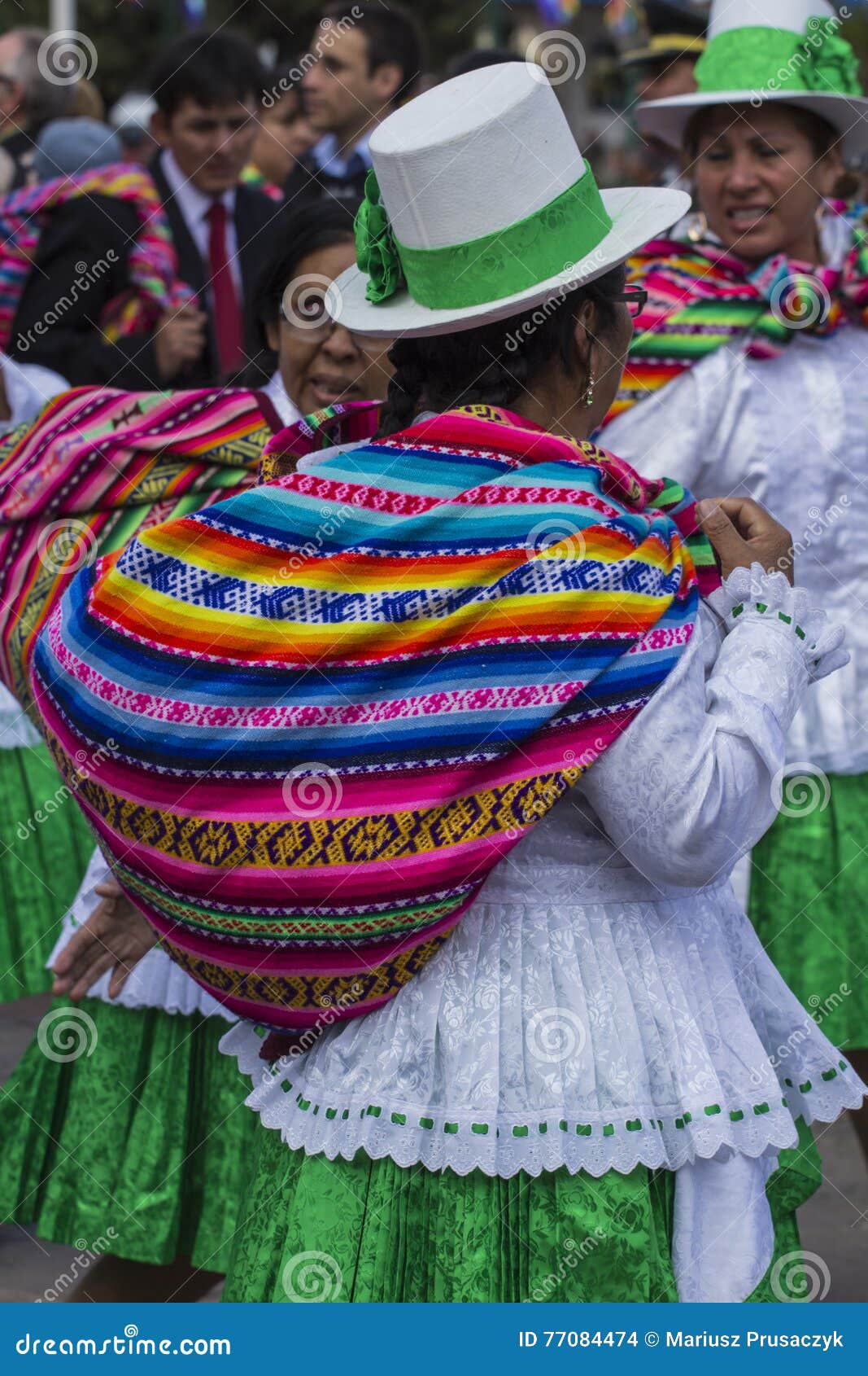 CUSCO - PERU - JUNE 06, 2016 : Peruvian Dancers at the Parade in ...